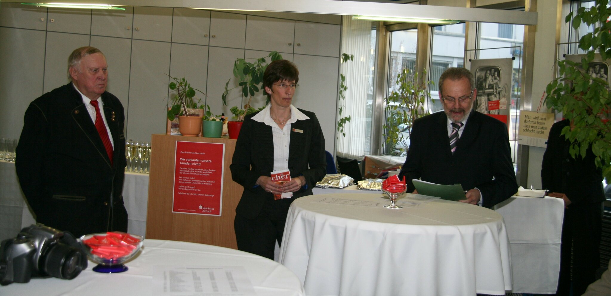 Kunstausstellung von Thomas Bittner in der Stadtsparkasse - Aichach ...