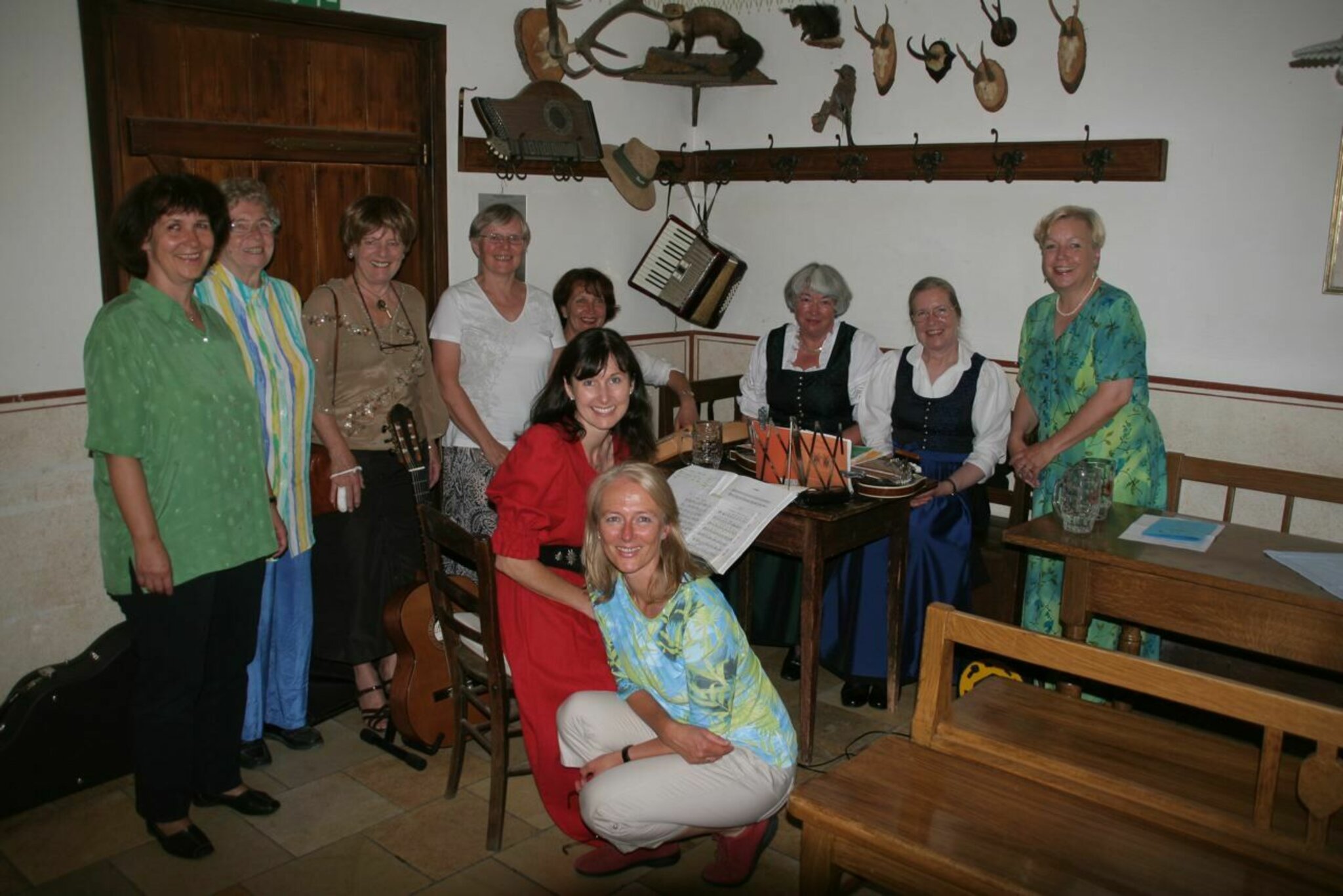 Autorinnen der GeFI Schreibwerkstatt zu Gast auf dem Jexhof - Olching