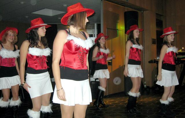 Dance & Fun Wenkbach e.V. - Weihnachtsfeier der Firma YKK - Weimar