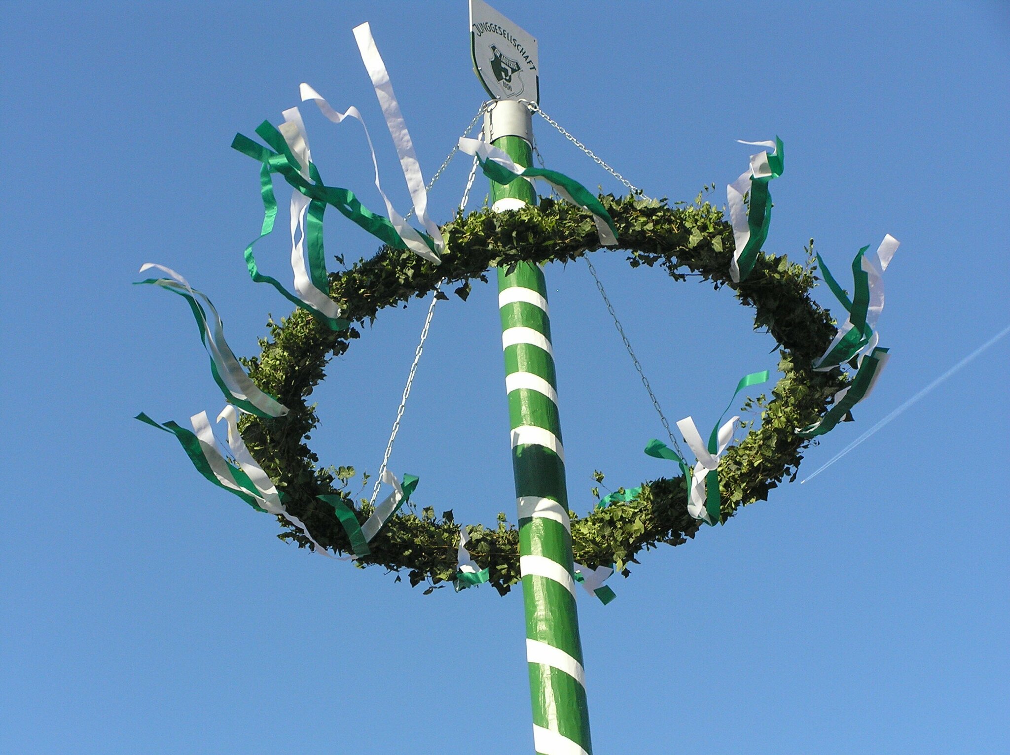 Maibaum aufstellen Gross Lafferde 2007 | Maibaum - Lahstedt