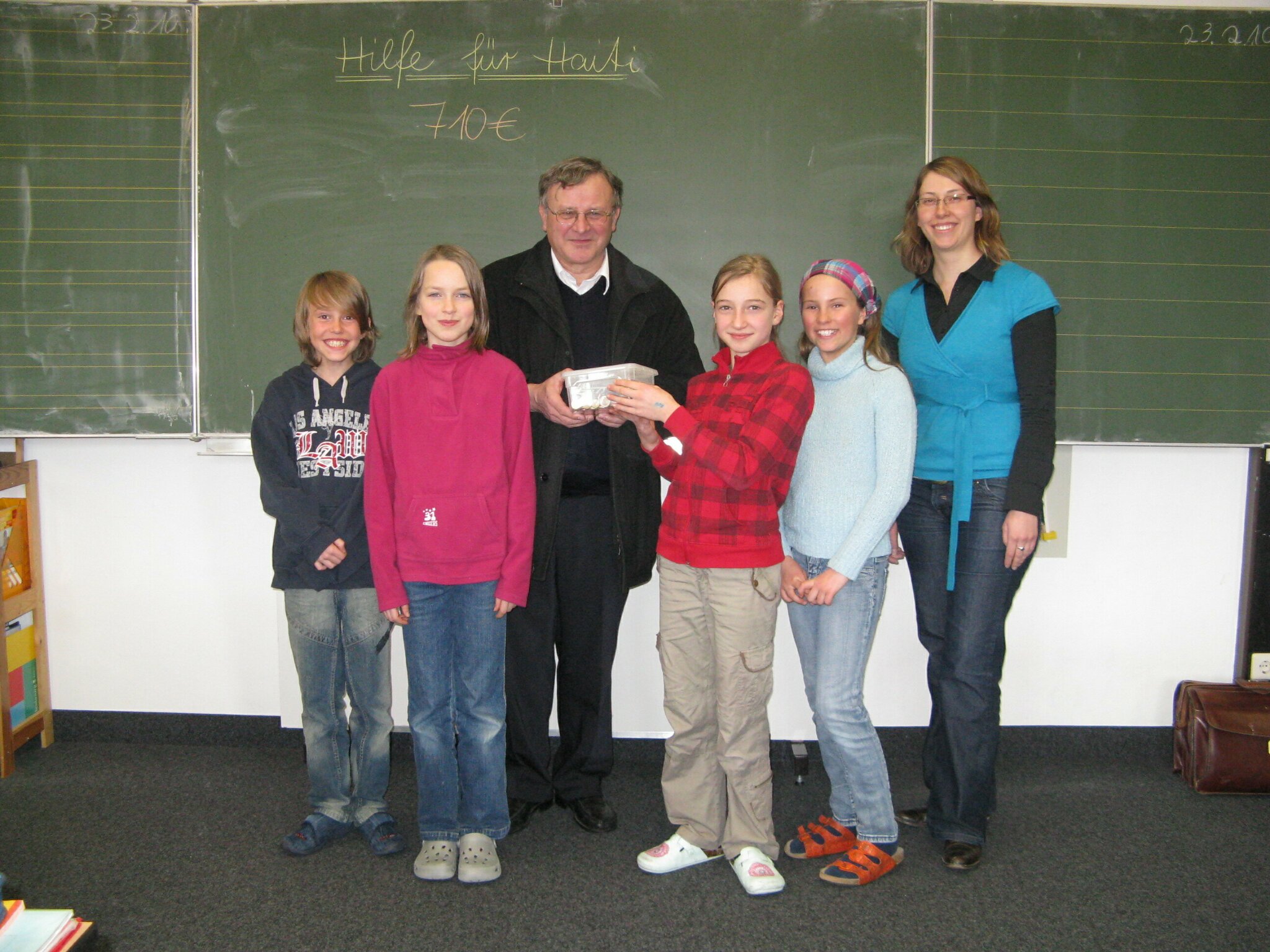 Sammelaktion in der GS Mitte für die Kinder in Haiti - Nördlingen