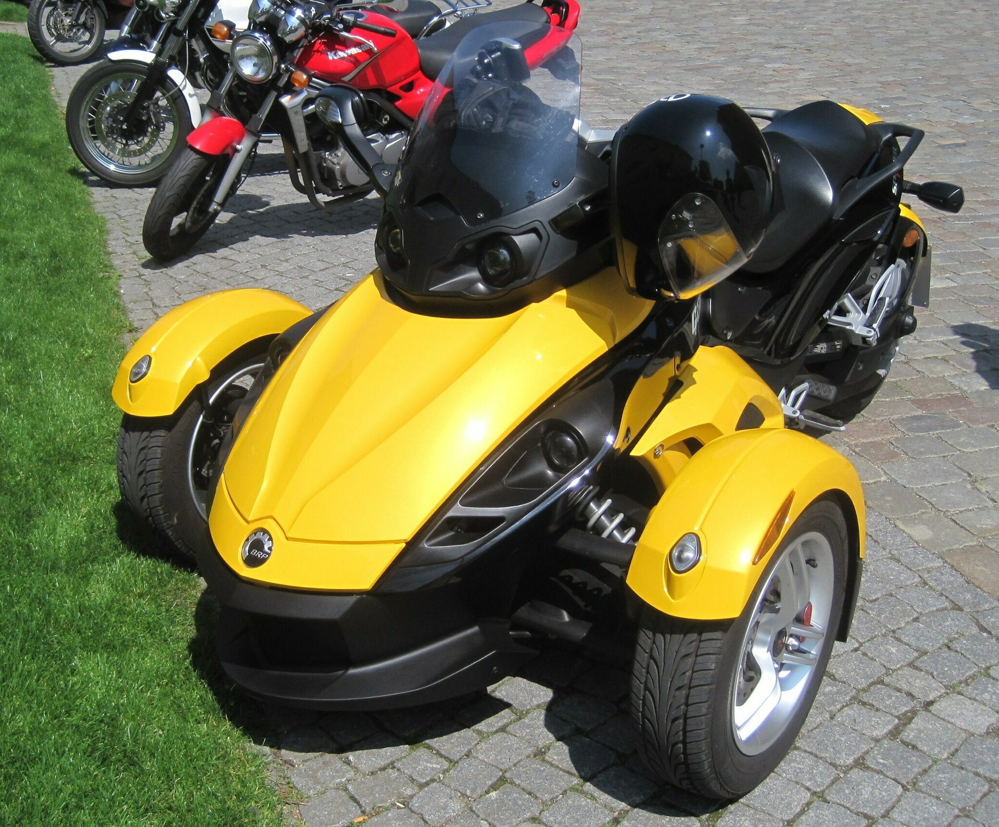 CAN-AM SPYDER ROADSTER ROTAX 990 - Peine