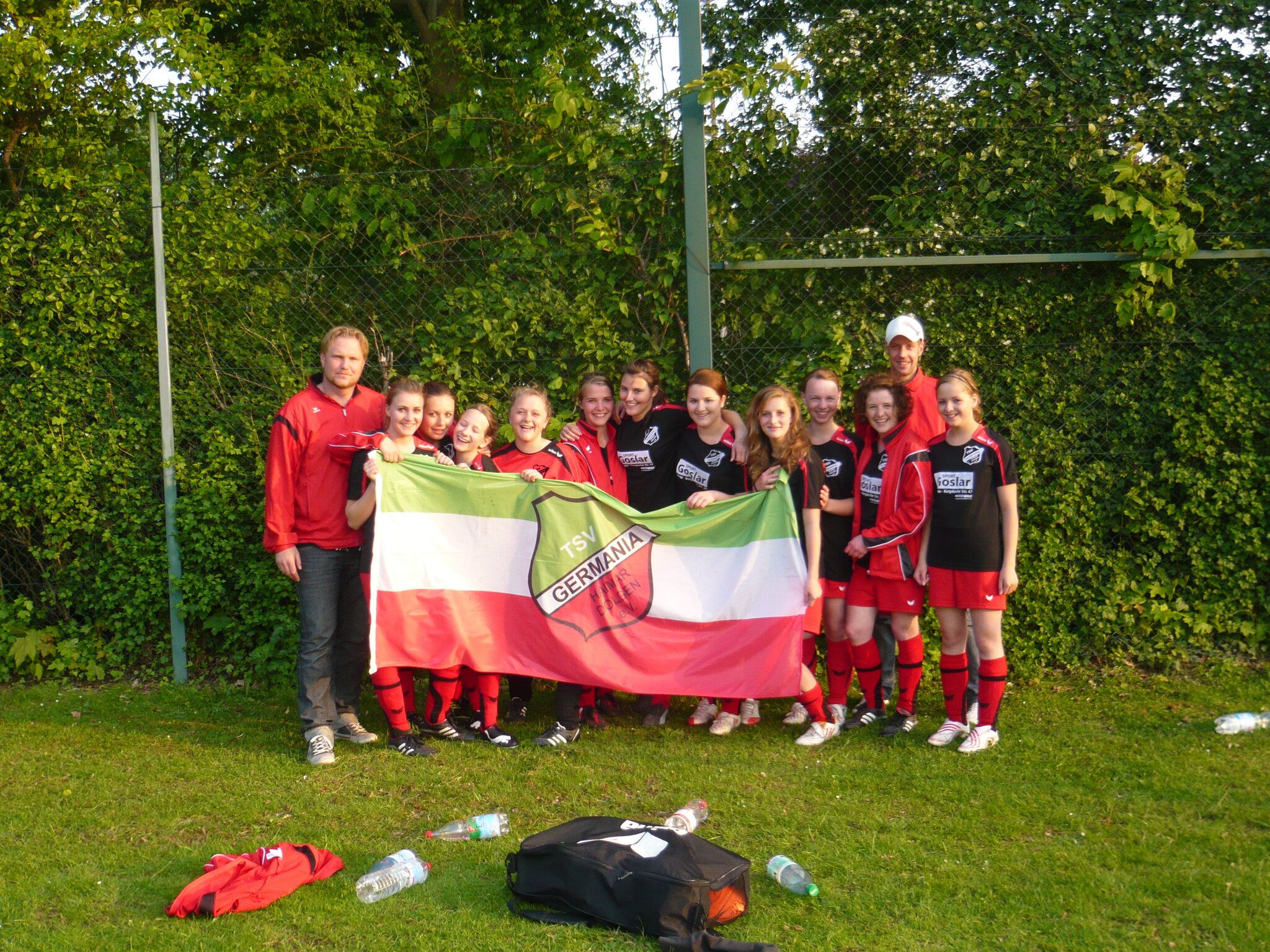 Die B-Amazonen vom TSV Germania Haimar-Dolgen werden Staffelmeister ...