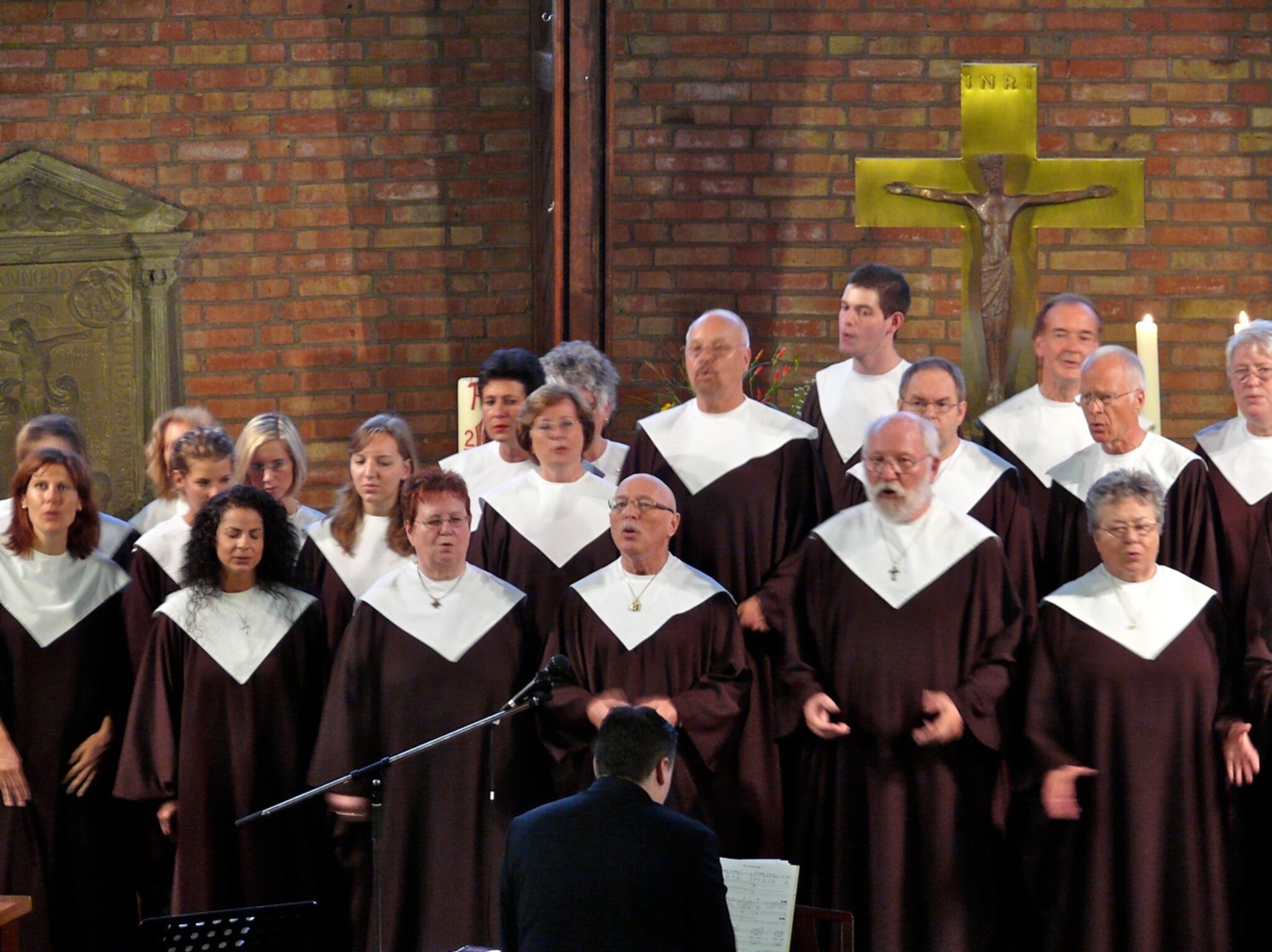 "Happy day" trotz Regen - Laatzen Gospel Singers überzeugten in der St ...