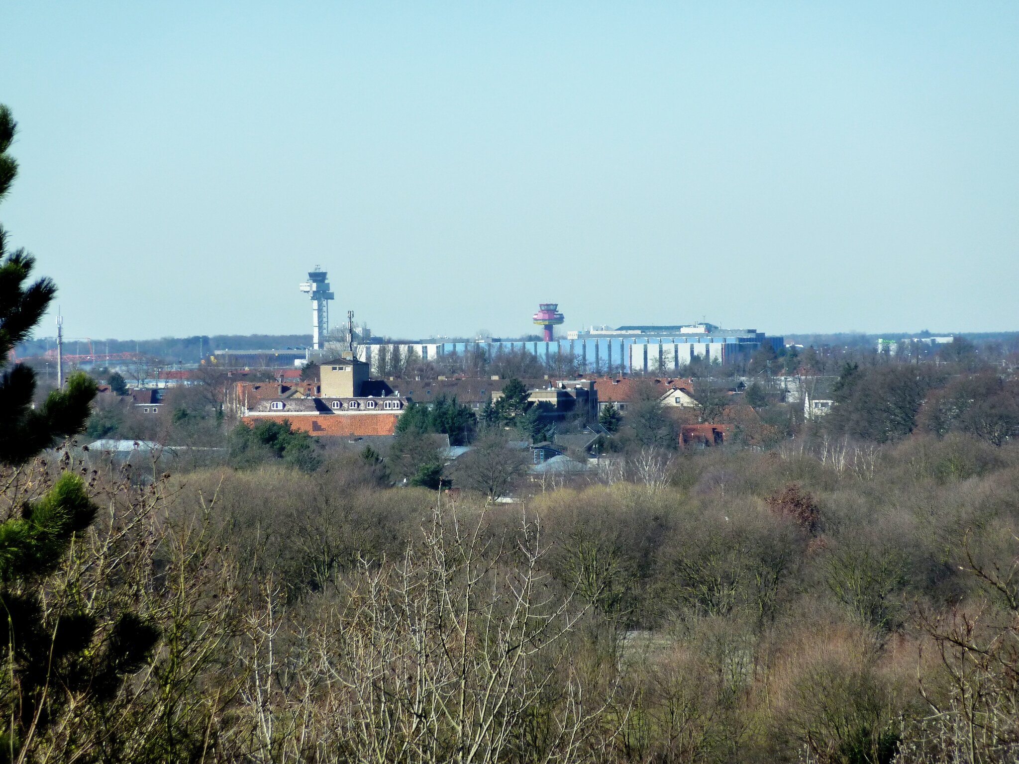 Aussicht bis zum Horizont: Auf dem "Wietzeblick" von Langenhagen ...