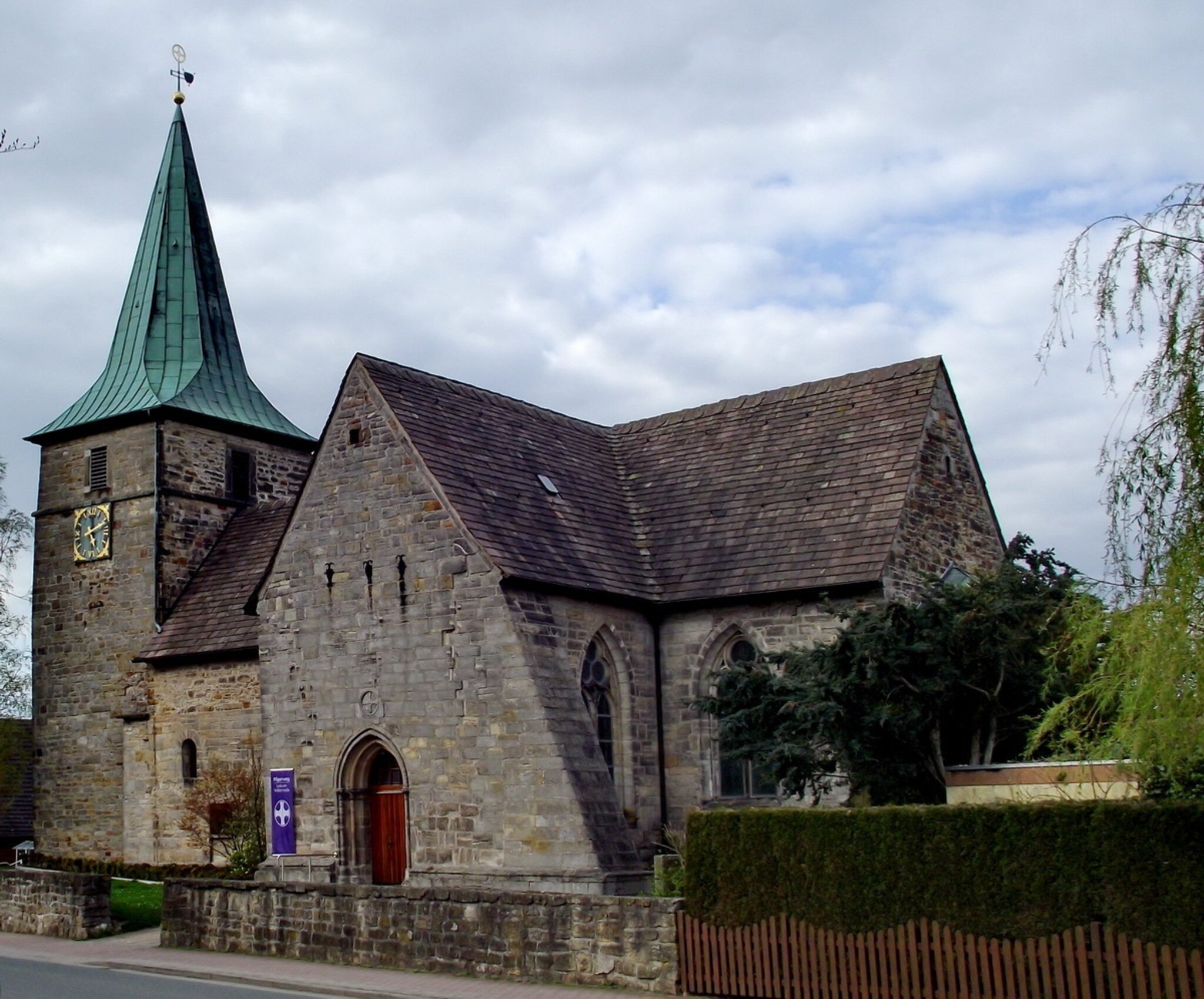 BERGKIRCHEN - St. Katharinen - Eine Kirche auf dem Berg - Steinhuder ...