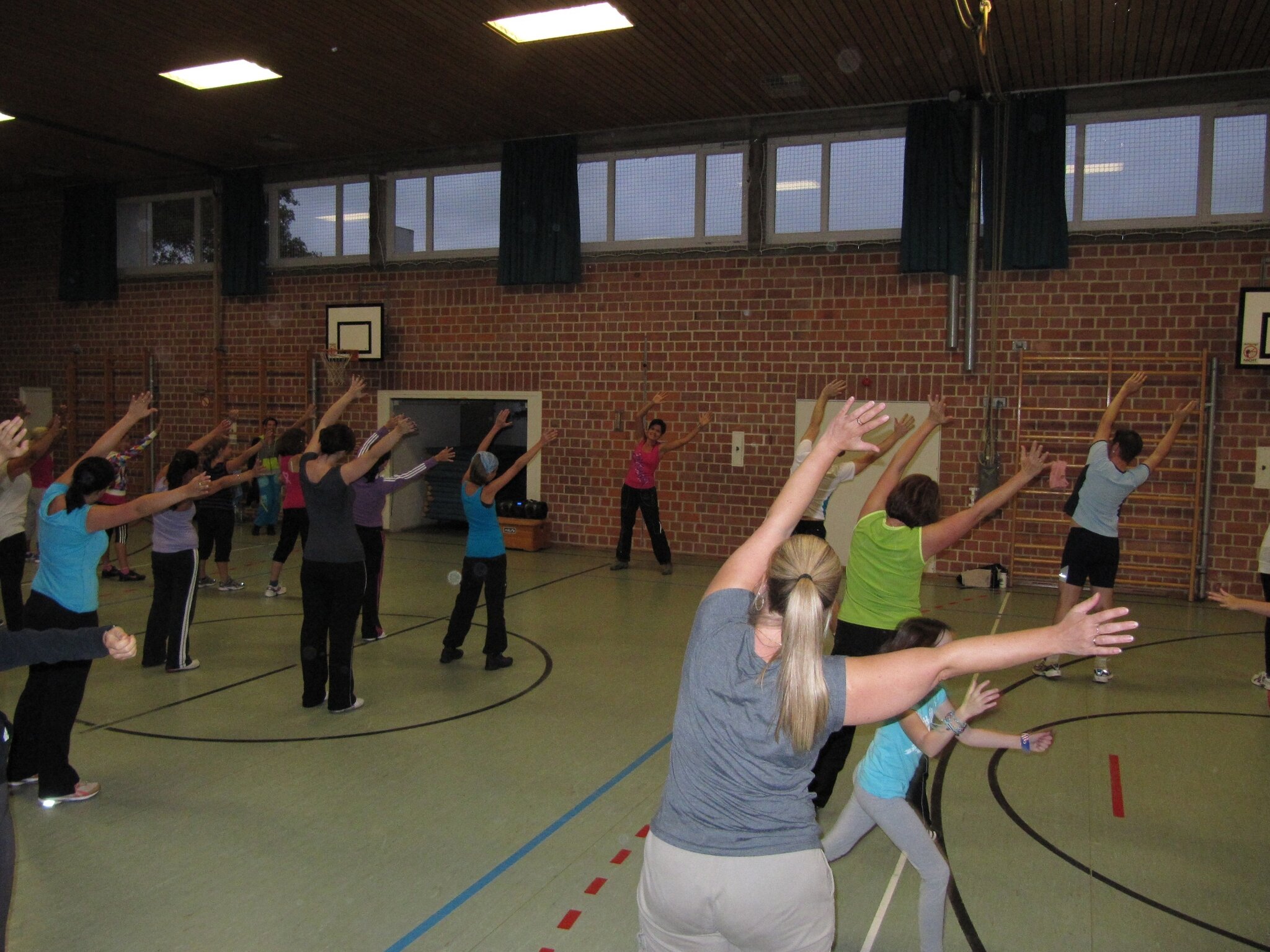 Neu: Zumba-Fitness beim TSV Milbertshofen – das ultimative Tanz-Workout ...