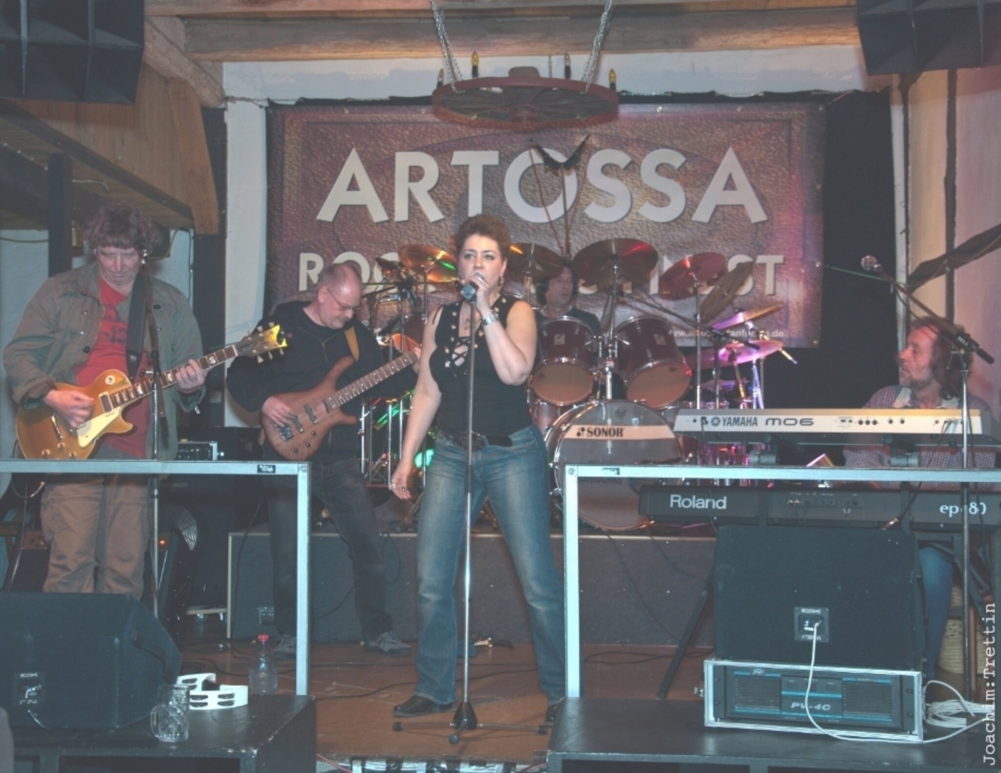 ARTOSSA eröffnete die 5.OPEN STAGE Saison in der Tenne - Wennigsen