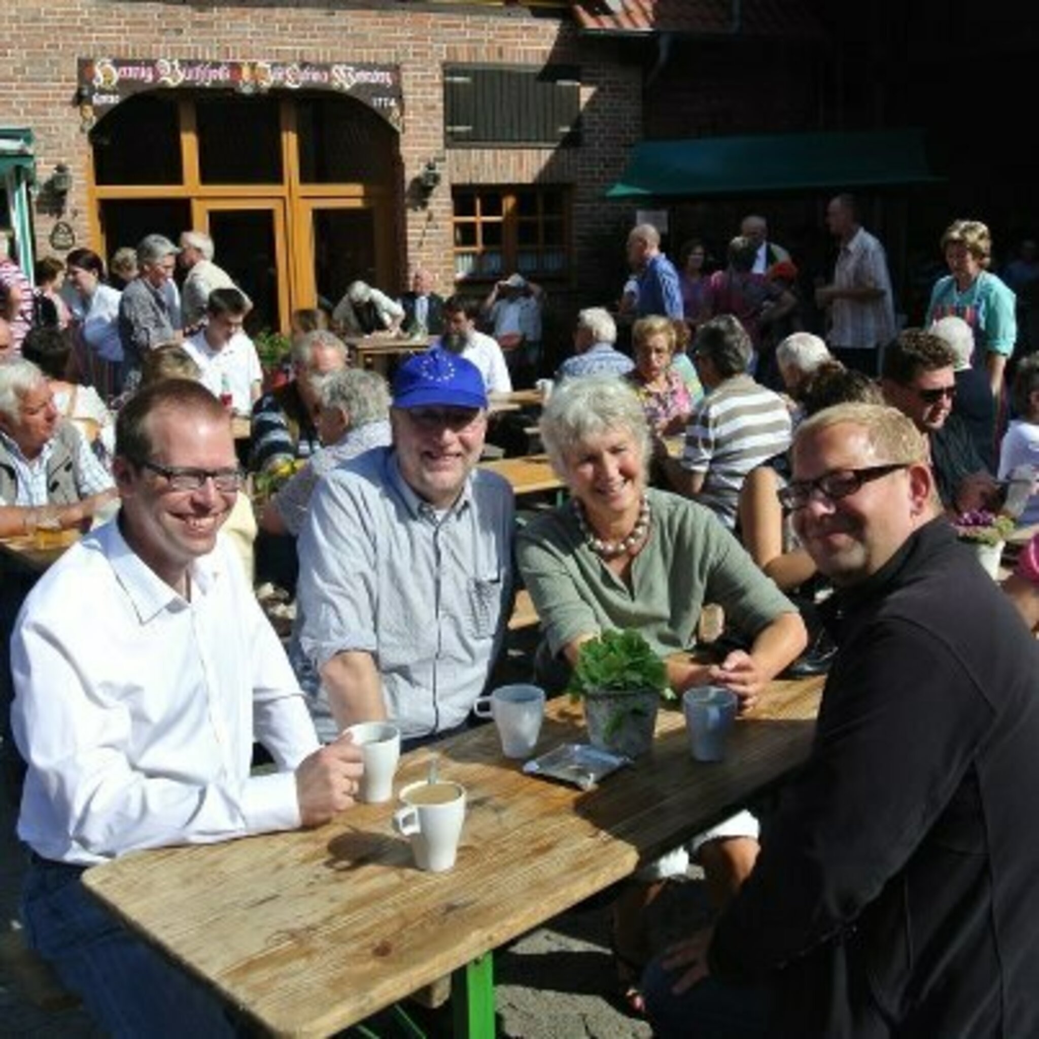 Licht am Entdeckertag in Schwüblingsen beim Hoffest von Bauer Stolze ...
