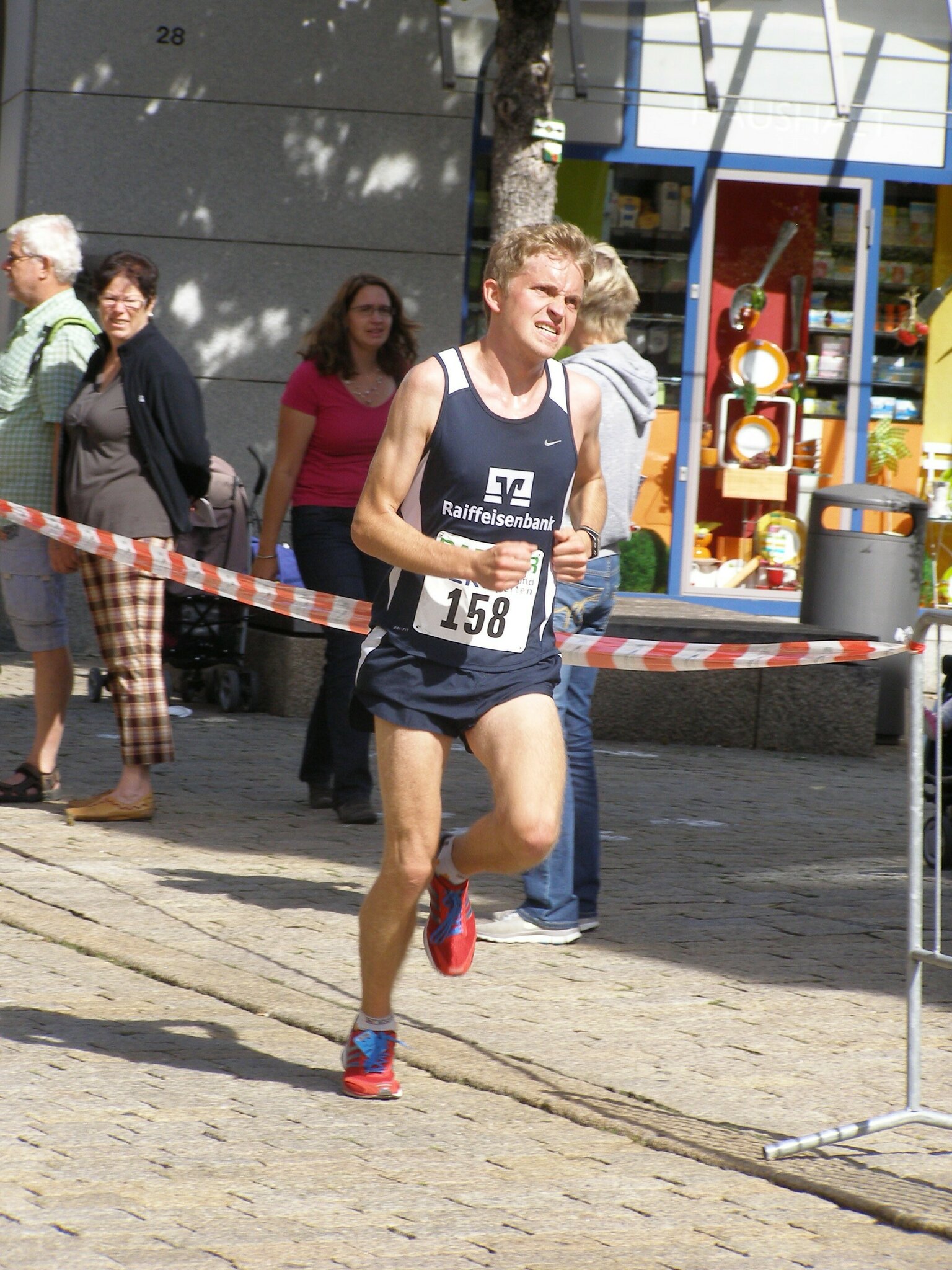 Meingast und Kurka imponieren mit Spitzenzeiten in Karlsruhe - Donauwörth