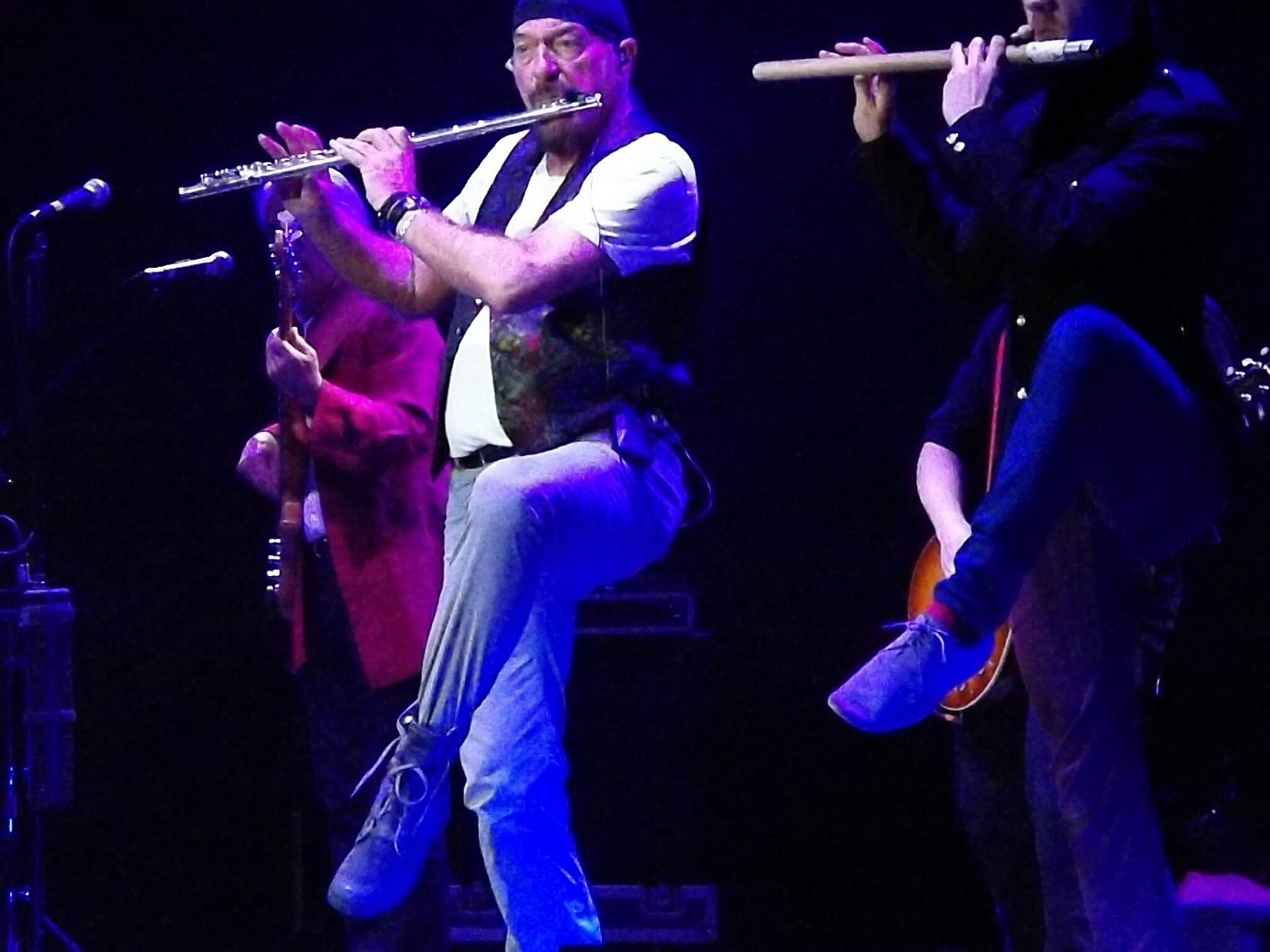 Ian Anderson gibt ein gigantisches Konzert- Rund 1.000 Begeisterte Fans ...