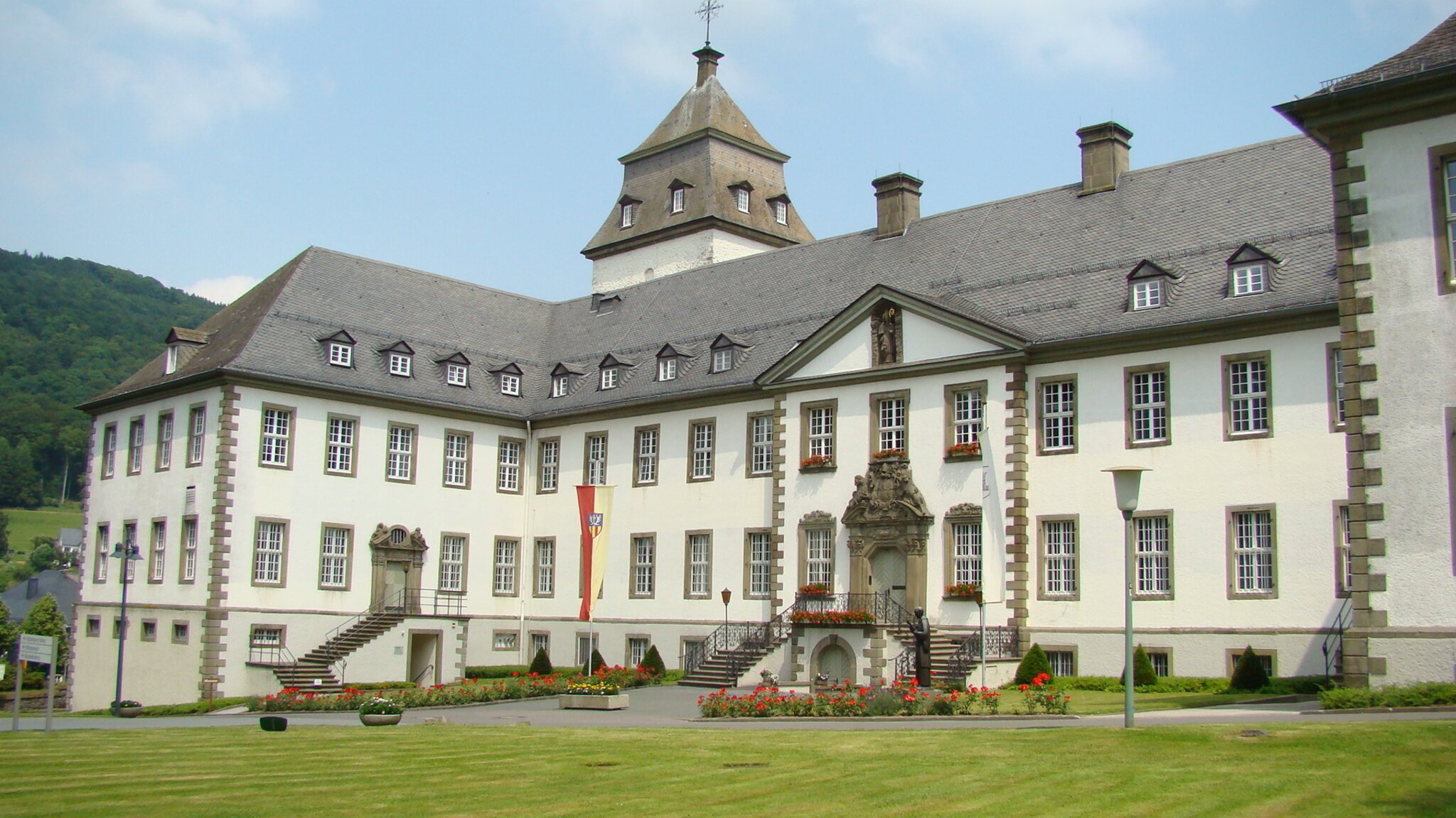 Geborgenheit und Fürsorge im Kloster Grafschaft - Hatzfeld (Eder)