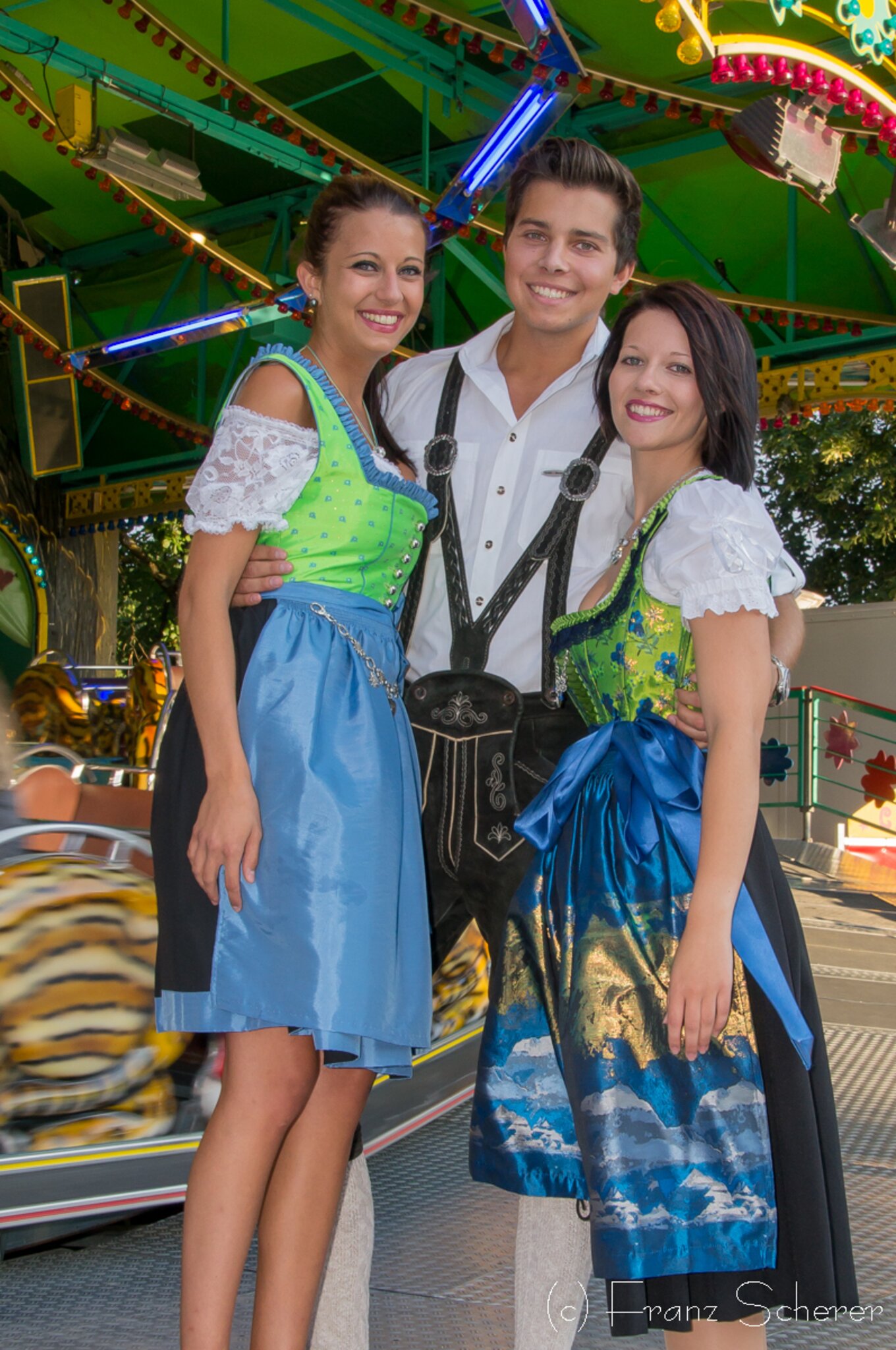 Friedberger Volksfest 2013 - Highlights mit Sarah, Johanna und Felix ...