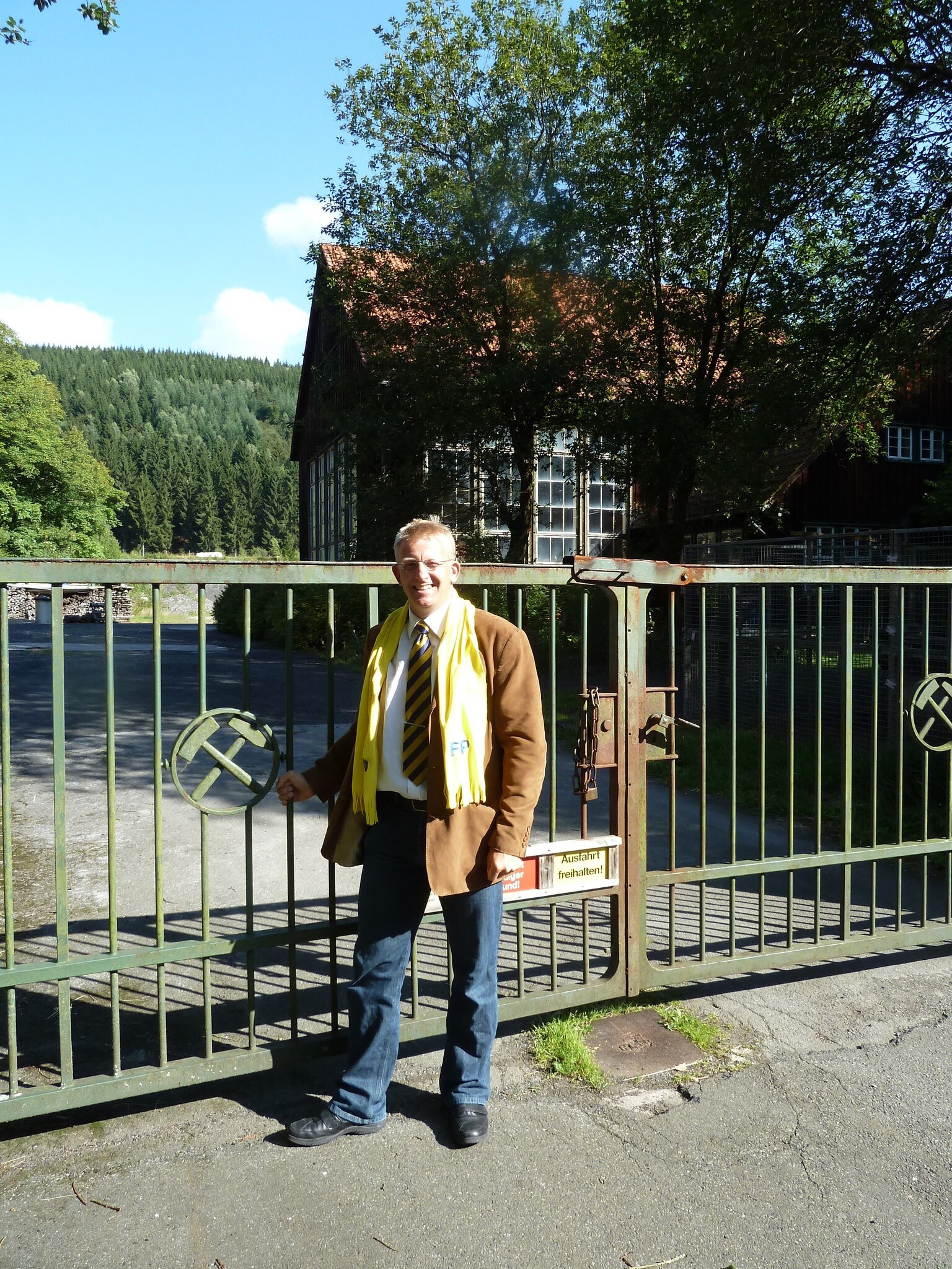 Olaf T. Franz (FDP) spendete für den Robinson-Spielplatz in Clausthal ...