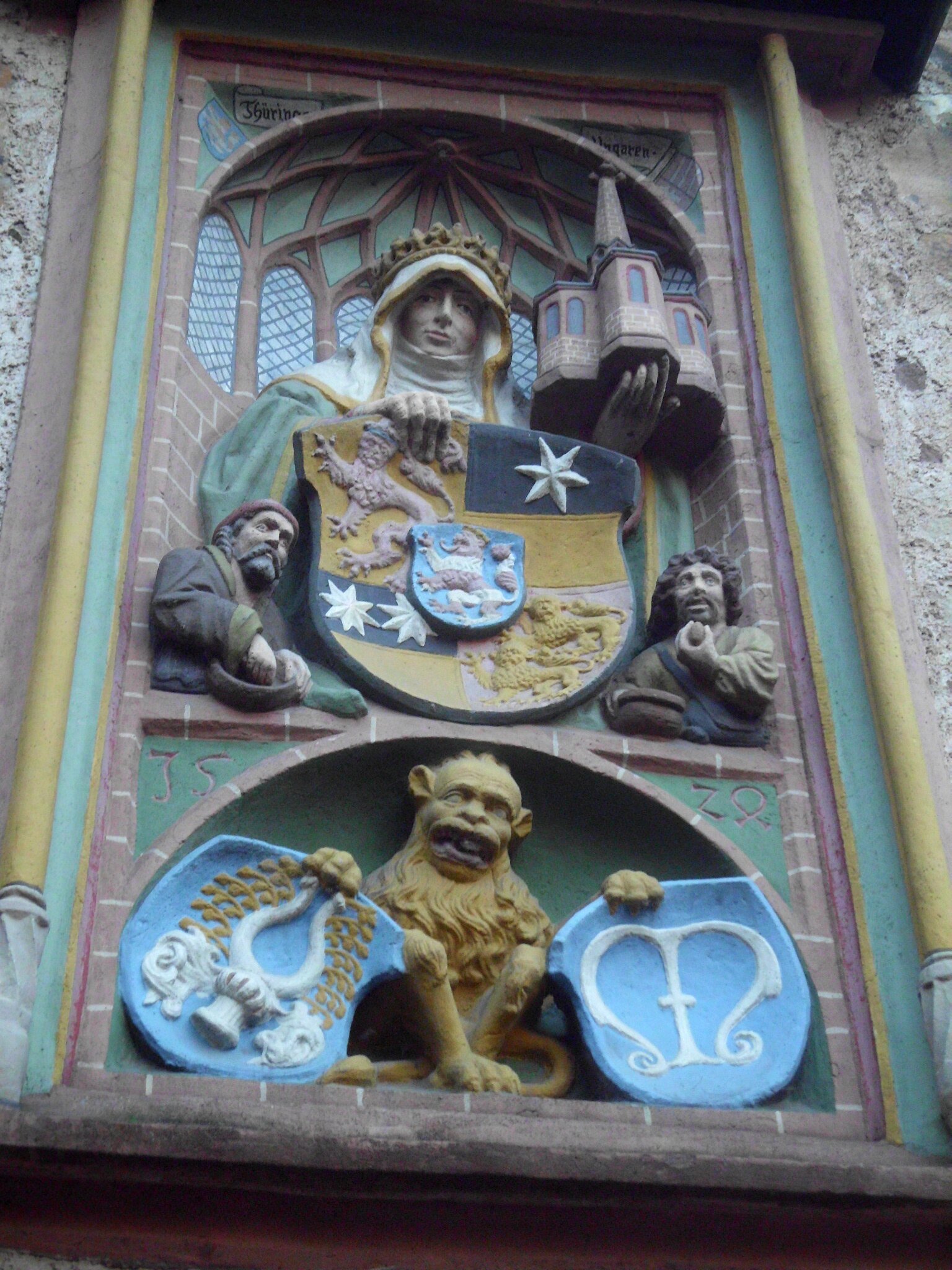 Lebensgeschichte der hl. Elisabeth an der Rathausfassade - Marburg