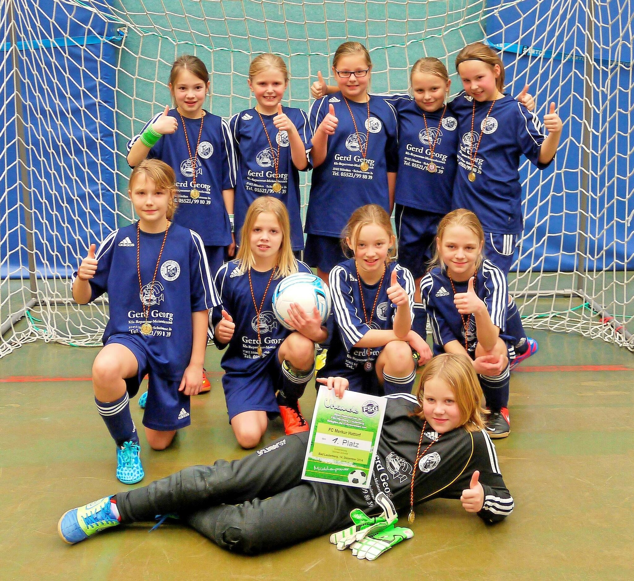 E1-Juniorinnen des FC Merkur Hattorf erreichen Runde der letzten 12 bei der ...