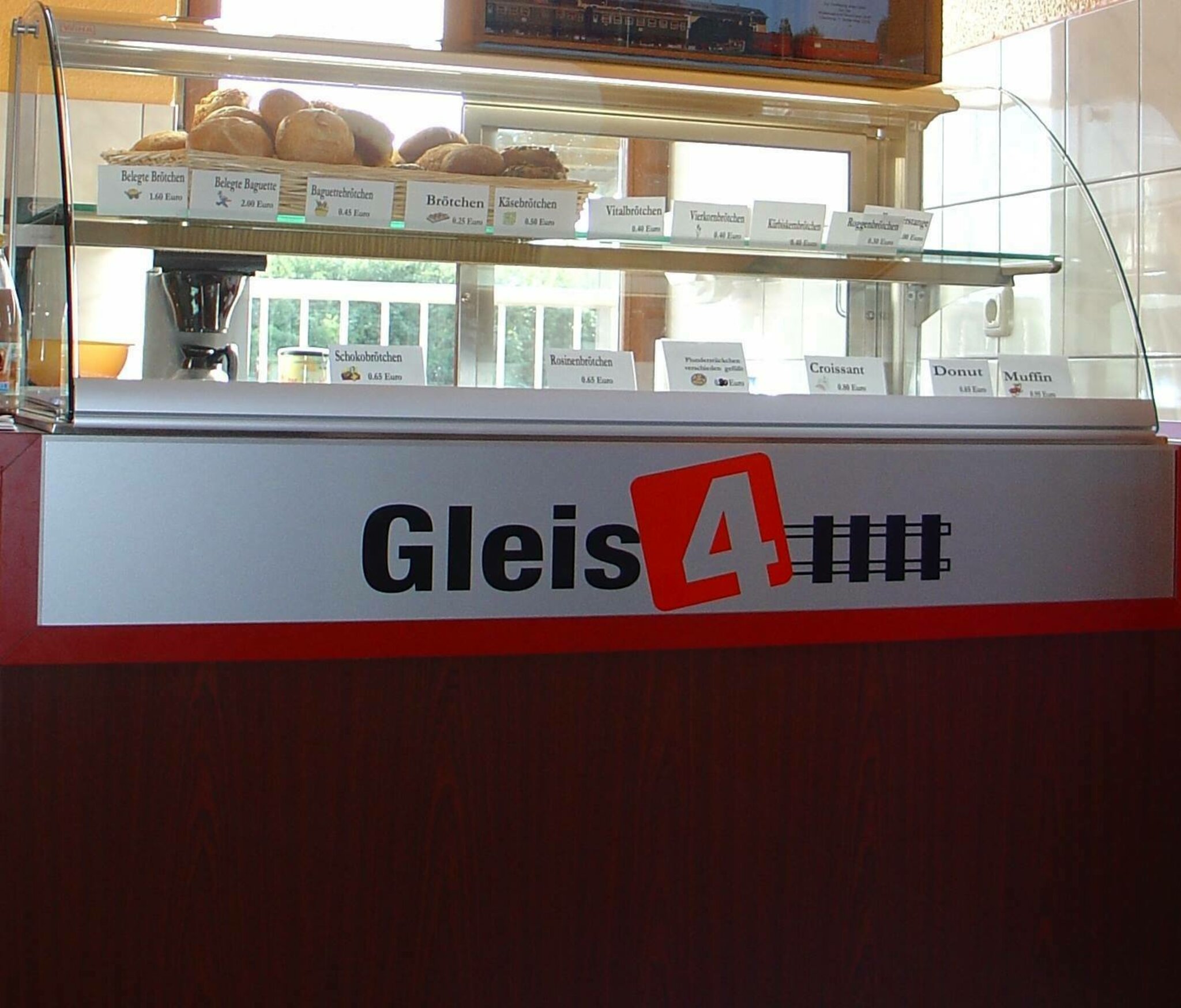 Modellbahnhof Stockheim, Bistro "Gleis 4" ist wieder geöffnet. - Glauburg