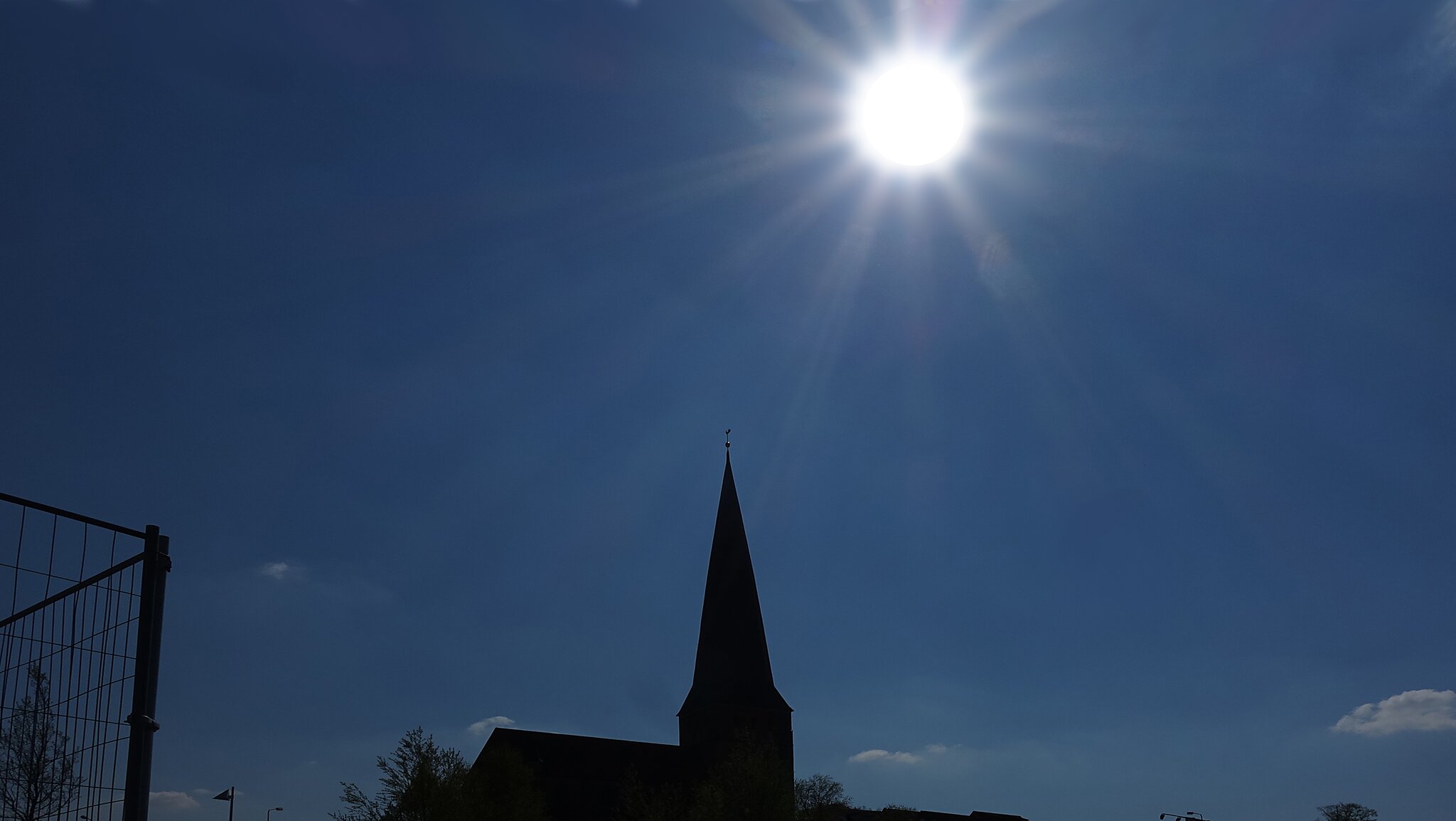 Wetterbilder aus Rostock: Nur Sonnenschein - Rostock