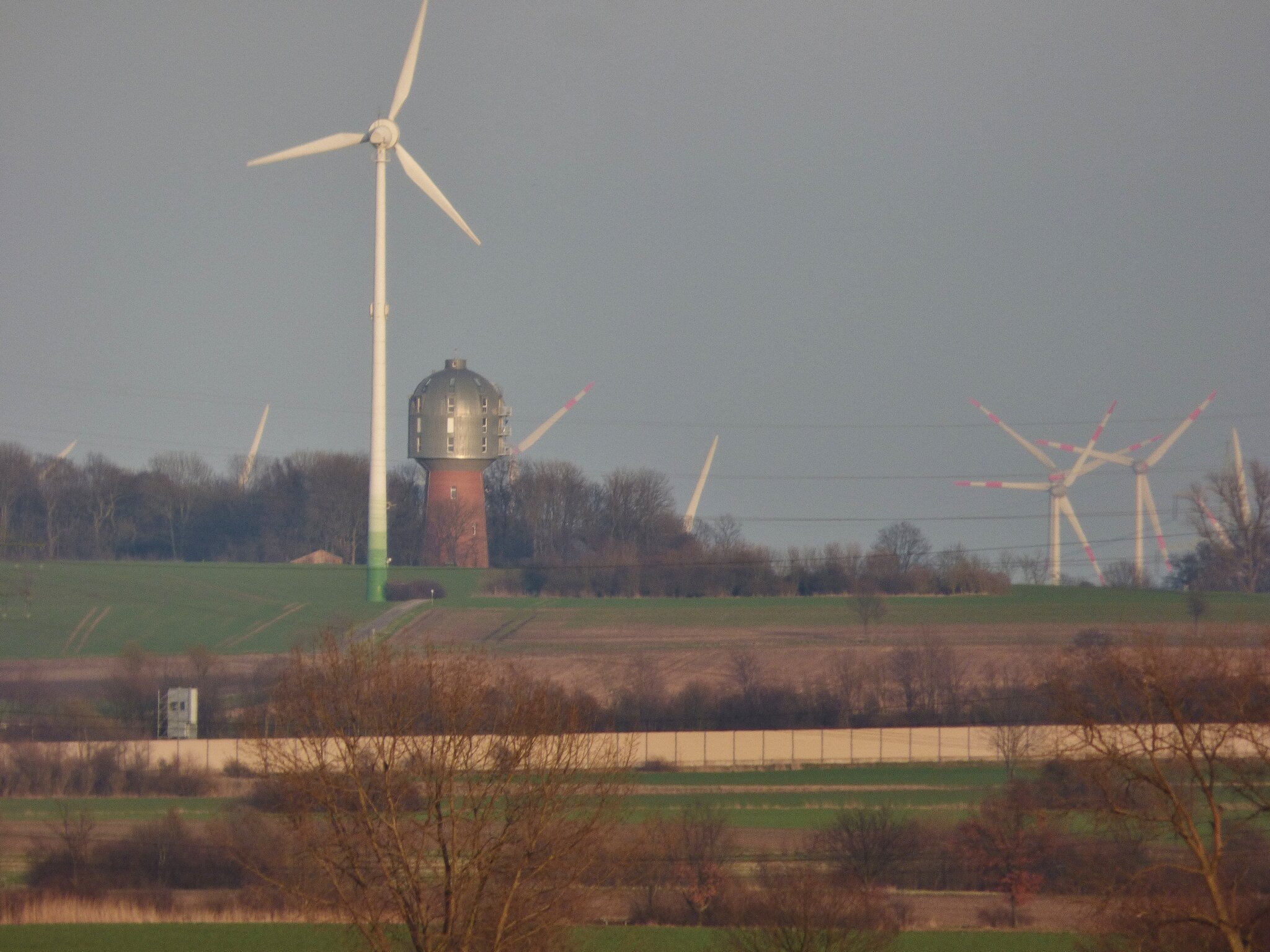 Das Zoom-Monster Lumix FZ72 hat sich unseren Osthorizont vorgenommen ...