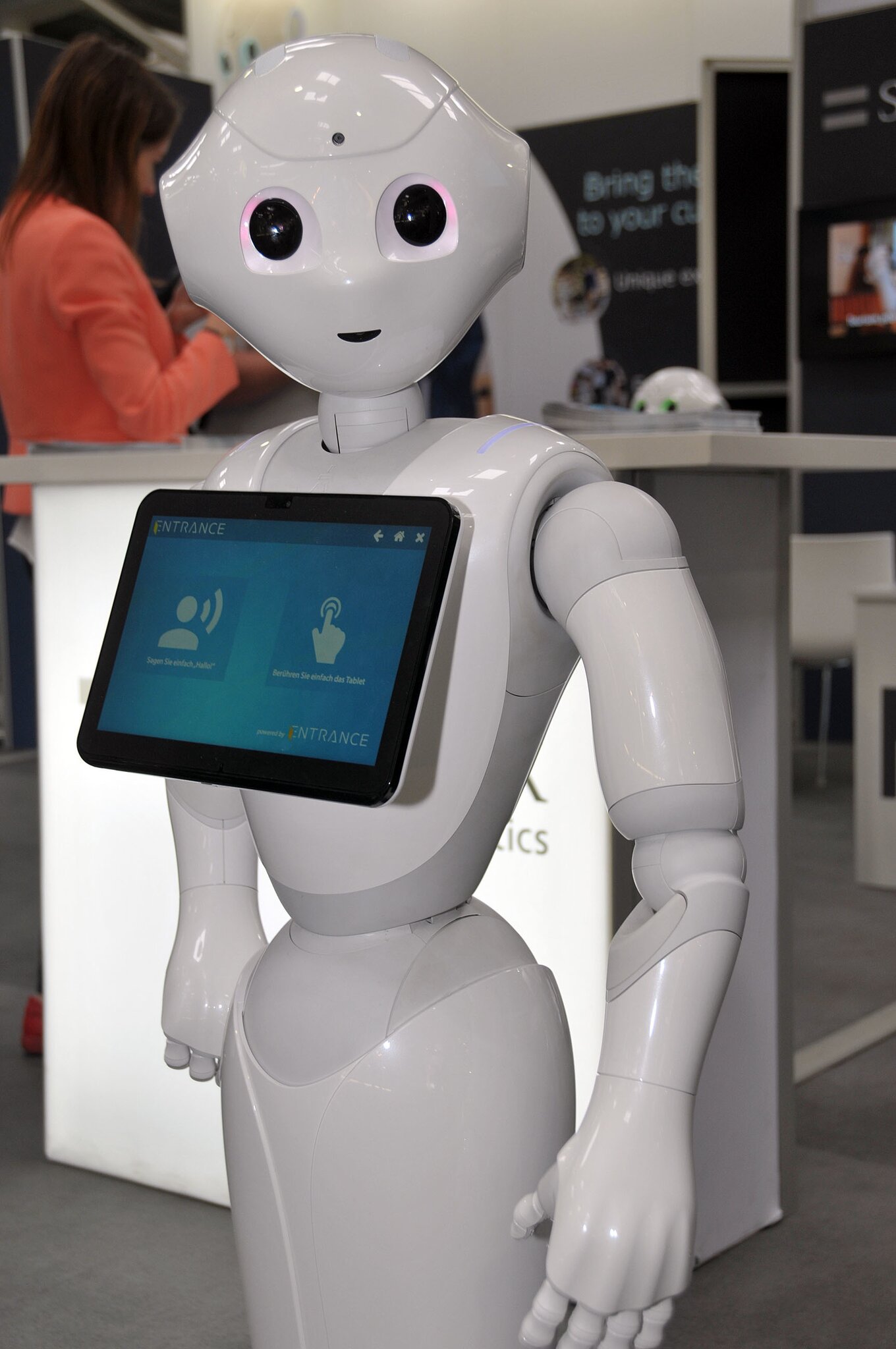 Riesenrad, Roboter und fliegende Taxis: Fotoimpressionen von der Cebit ...