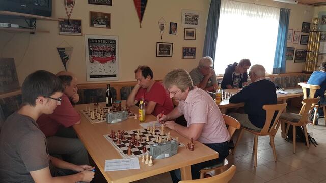 Schach: SVT Thierhaupten zieht beim 4-Städte-Turnier ins Finale ein und ...