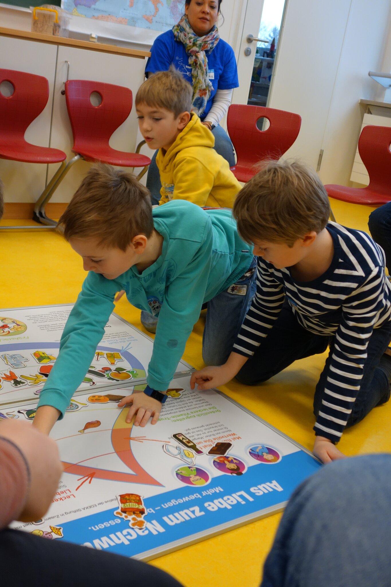 Die Klasse 3a auf dem Weg zu Ernährungsexperten und kleinen Köchen - Neusäß