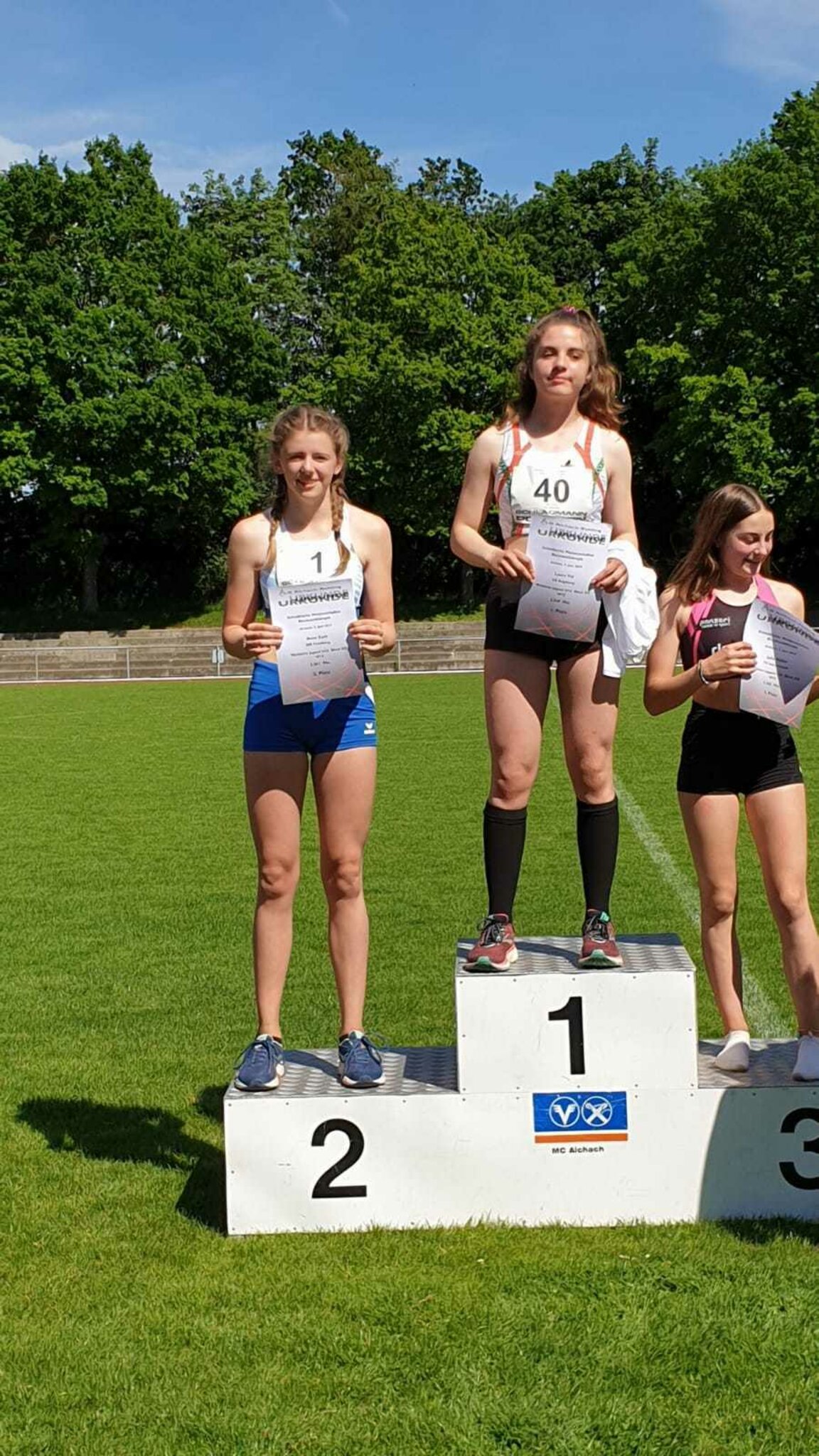 Anna Zach holt Silber bei den Schwäbischen Blockmeisterschaften - Friedberg