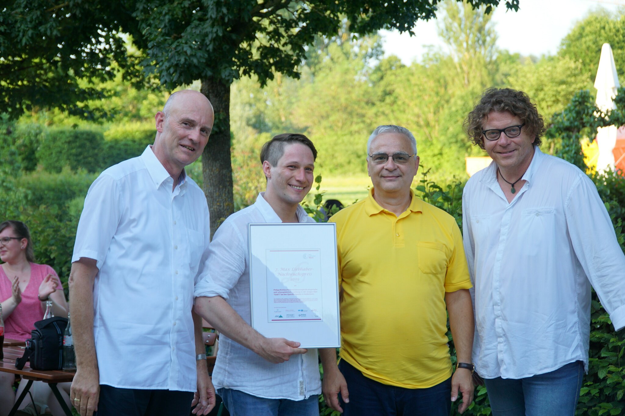 Max Liebhaber Preis 2019 geht an Sängerdarsteller Philipp Nicklaus ...