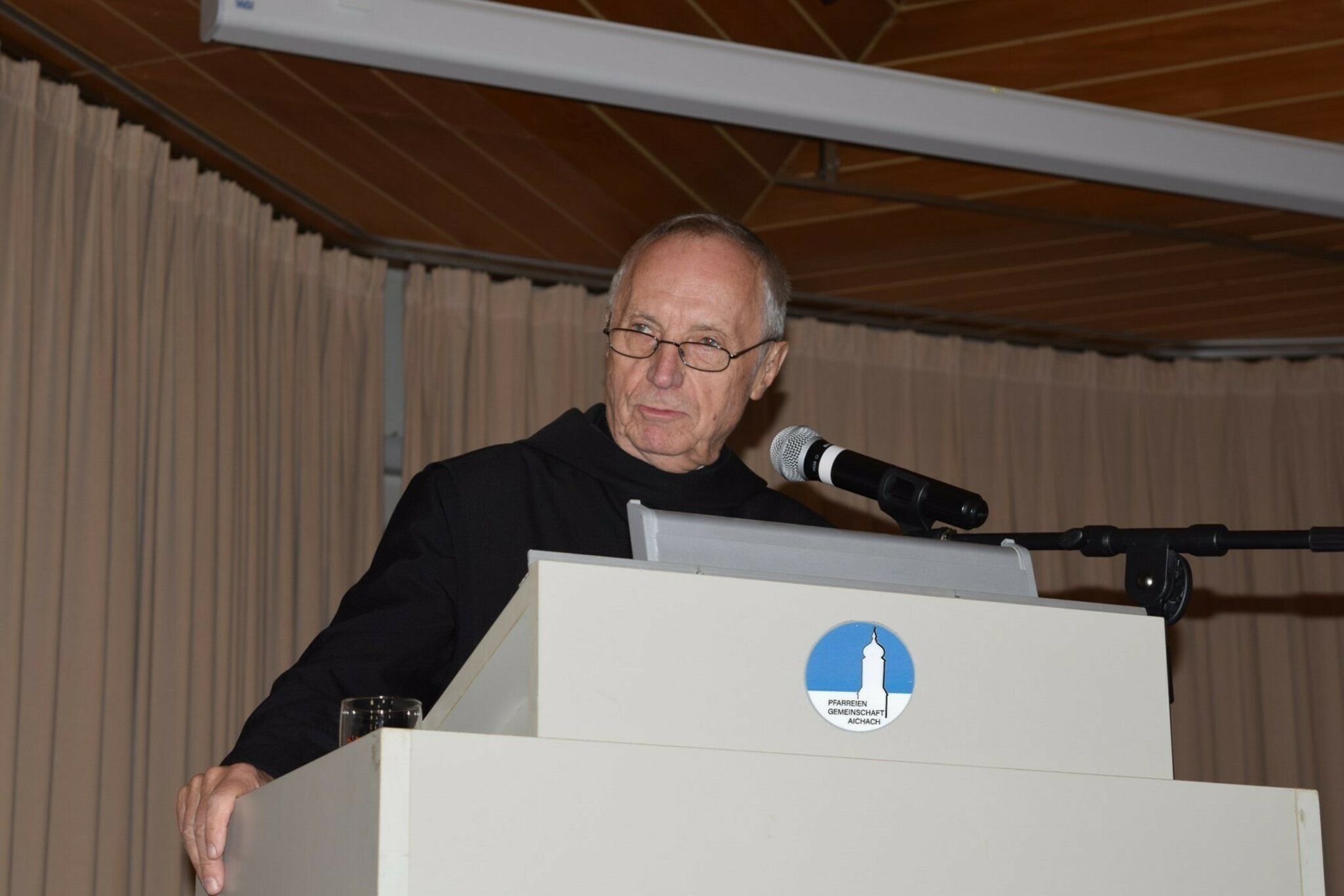 Abtprimas em. Notker Wolf OSB im Aichacher Pfarrzentrum: "Seien Sie ...
