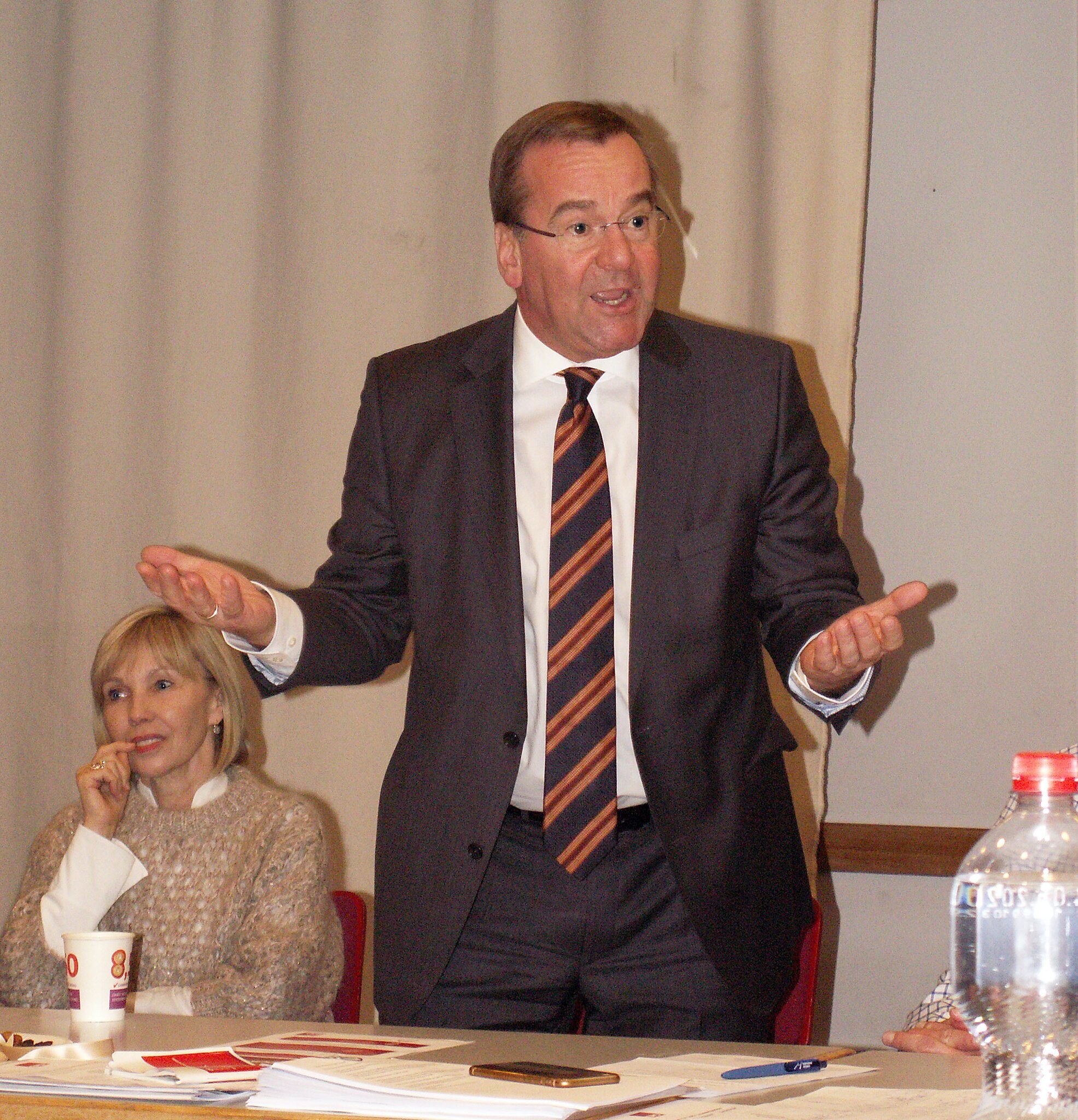 Niedersachsens Innenminister Pistorius besuchte Döhren - Hannover-Seelhorst