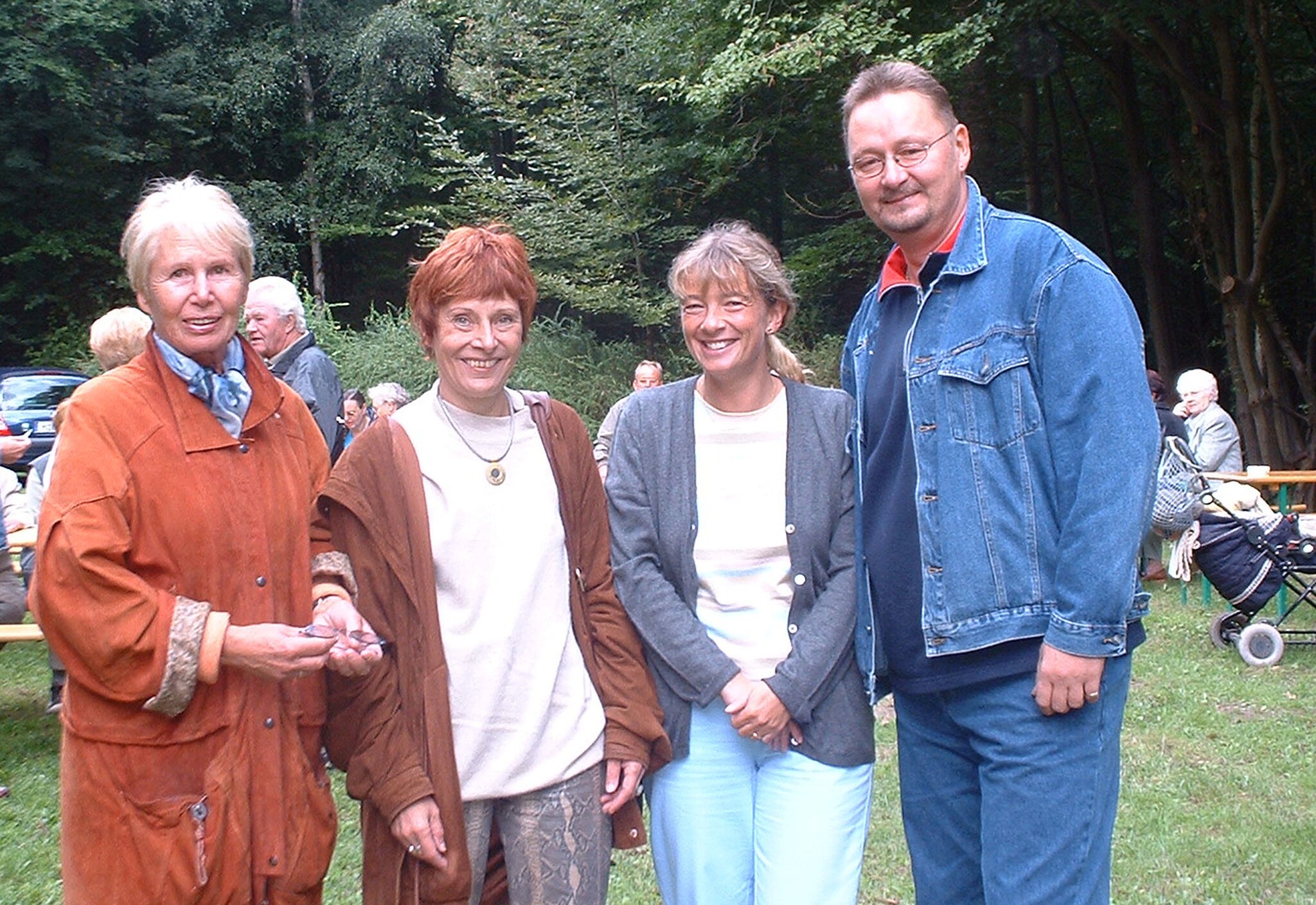 Damals in Mittelfeld: 2003 wurde noch einmal mitten im Wald gefeiert ...