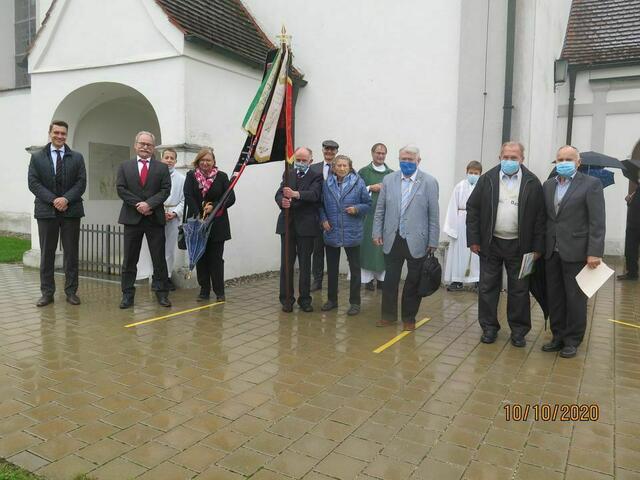 Wehringens Sudetendeutsche feiern 70 . Geburtstag - Kreisobmann Aue ...