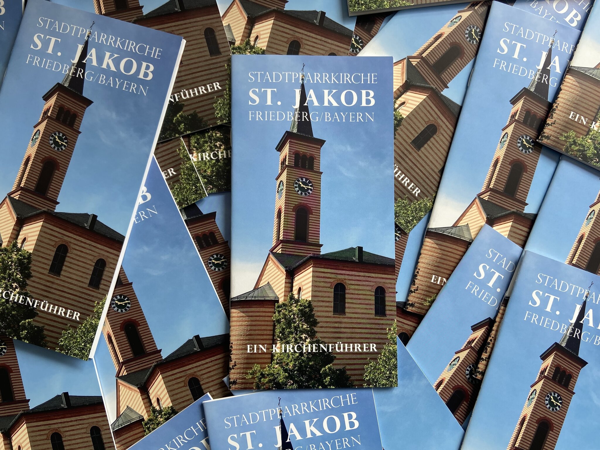 Neuer Kirchenführer St. Jakob zum Lesen oder Hören: Entdecken Sie die Stadtpfarrkirche! - Friedberg