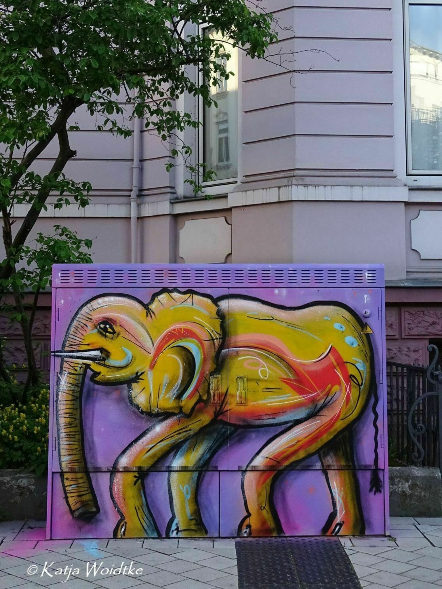 Streetart in Hannover: Wenn Elefanten in Hannover bummeln gehen ...