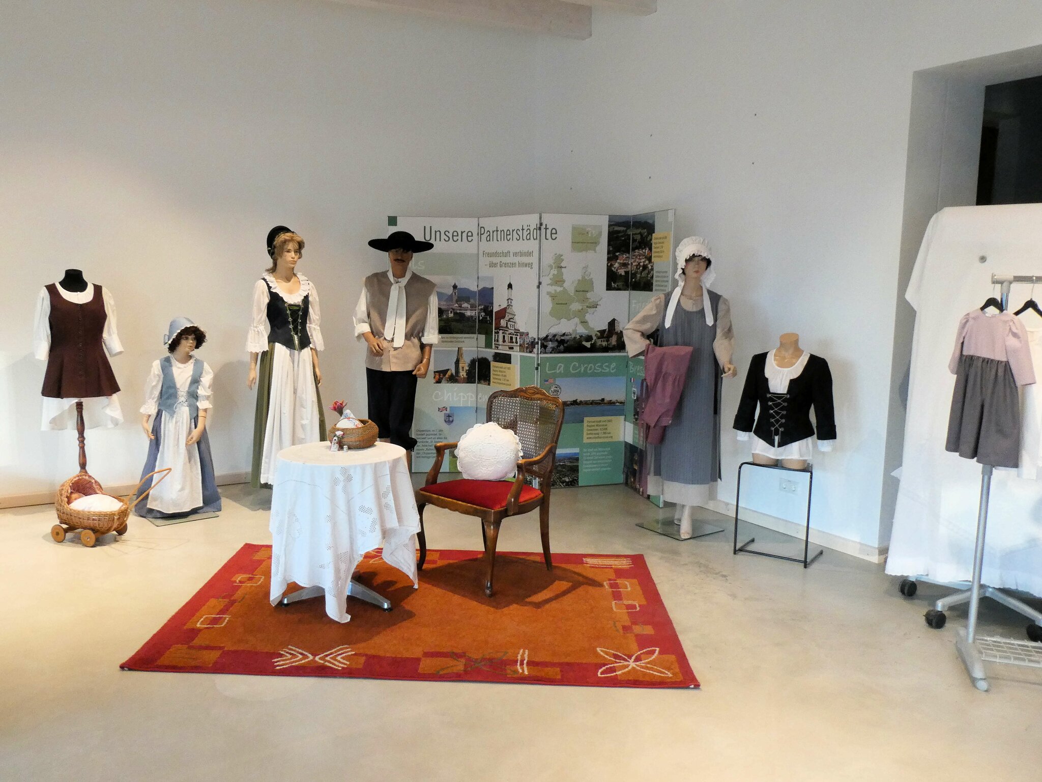 Gewand für die Friedberger Zeit - Friedberg