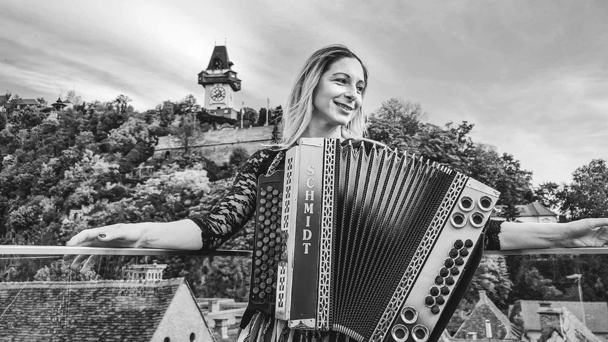 Der volkstümliche Adventskalender mit Claudia Hinker - Burgau