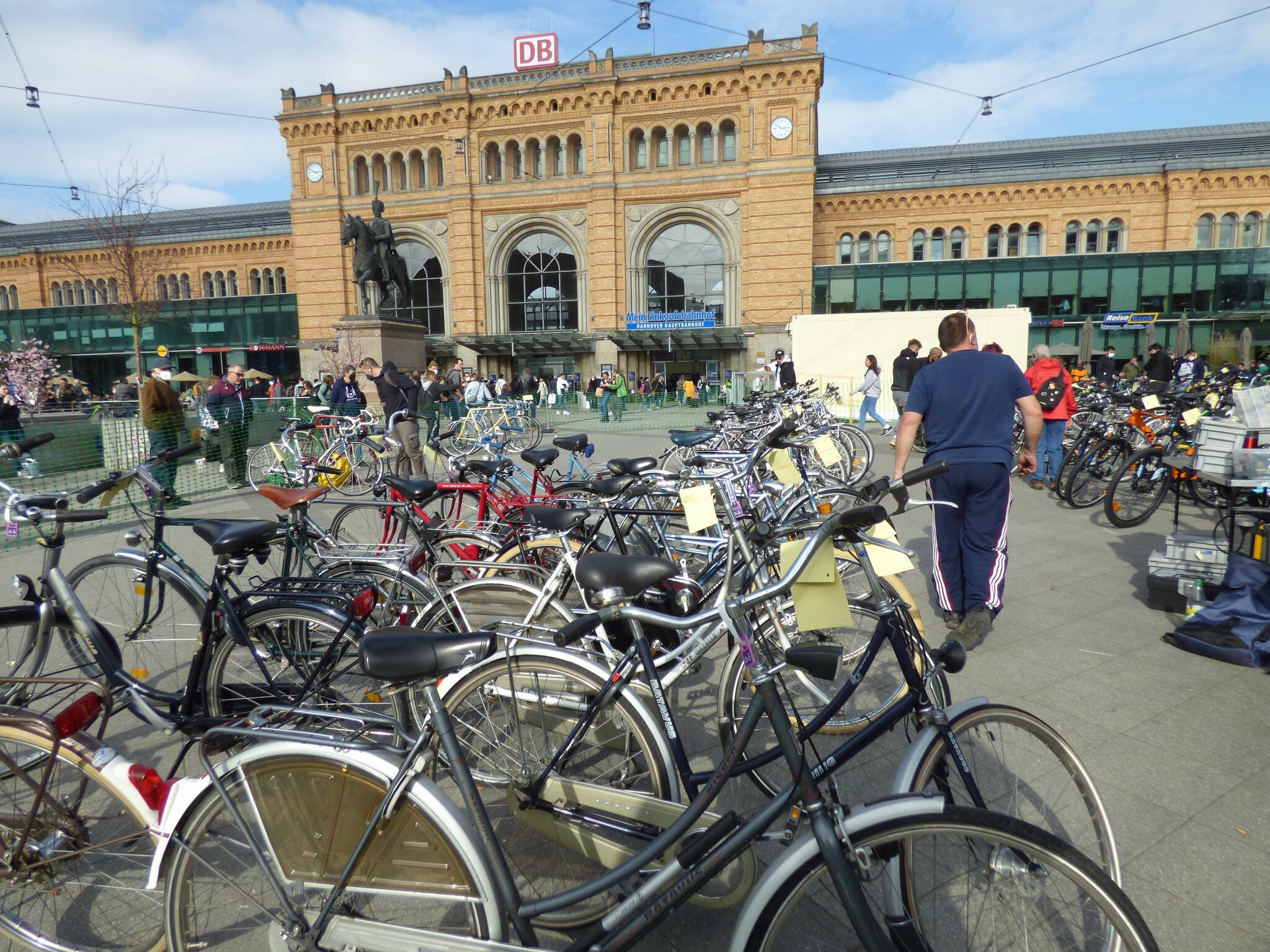 Auf dem Storchenweg zum Flohmarkt - Hannover-Nordstadt