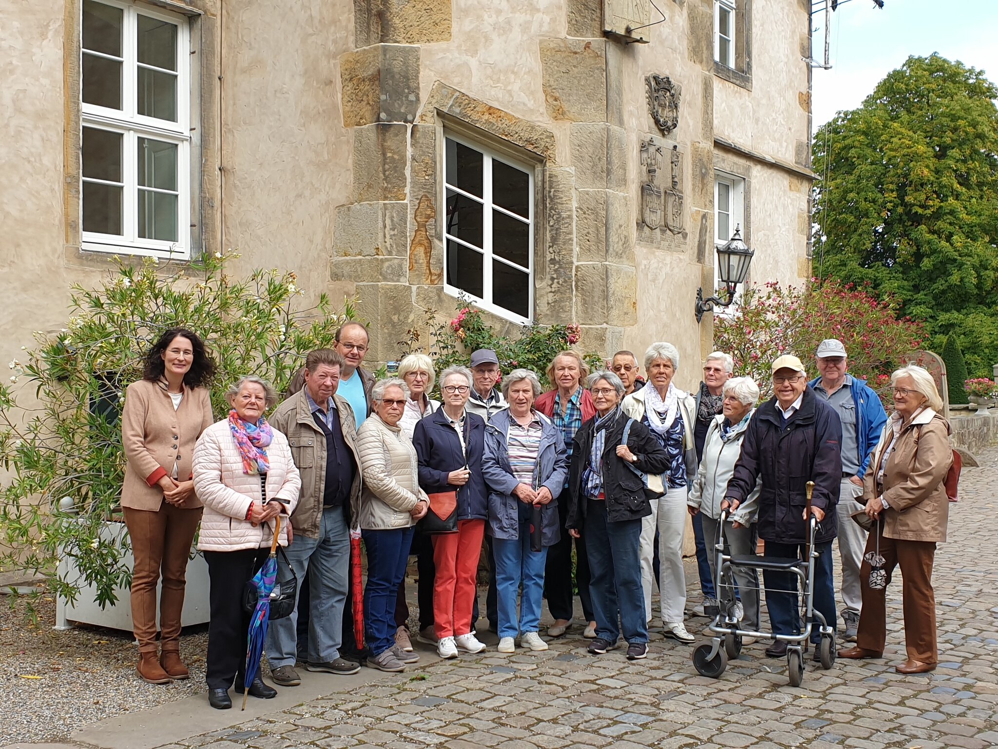 Frielinger Heimatverein besichtigt Schloss Hammerstein - Garbsen