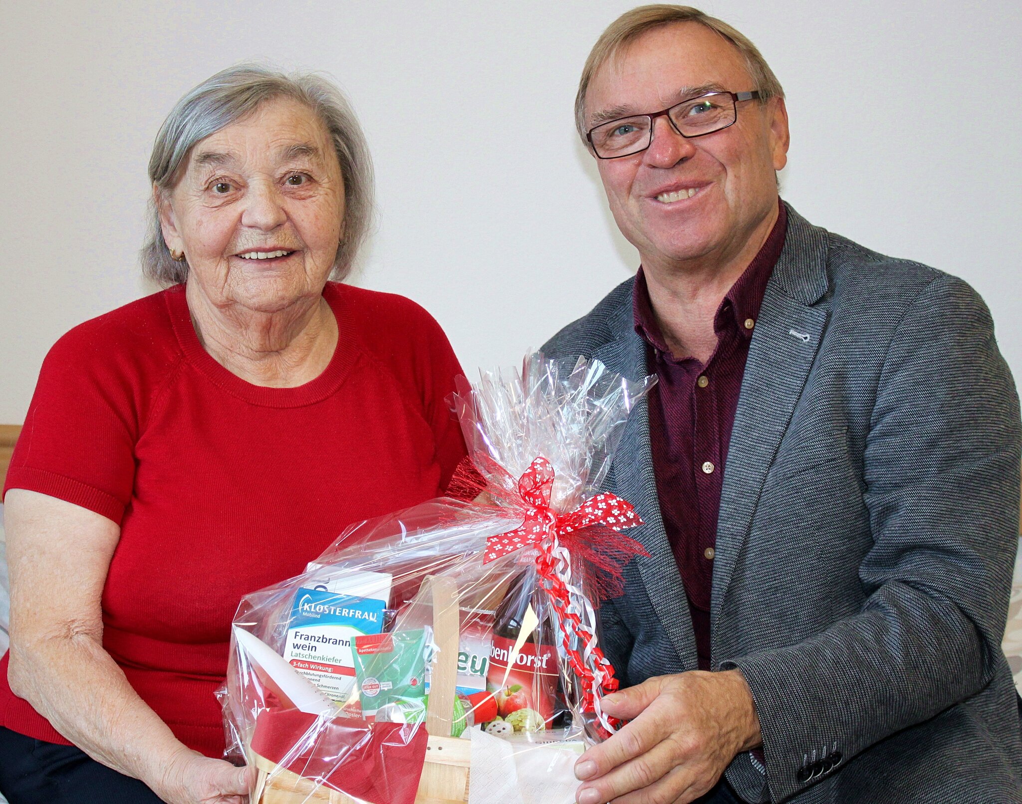 Erika Raab kann auf 90 bewegte Lebensjahre zurückblicken - Meitingen