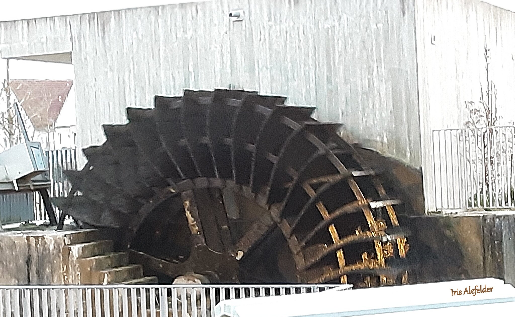 Die Strommühle: Wasserrad an der Arlmühle