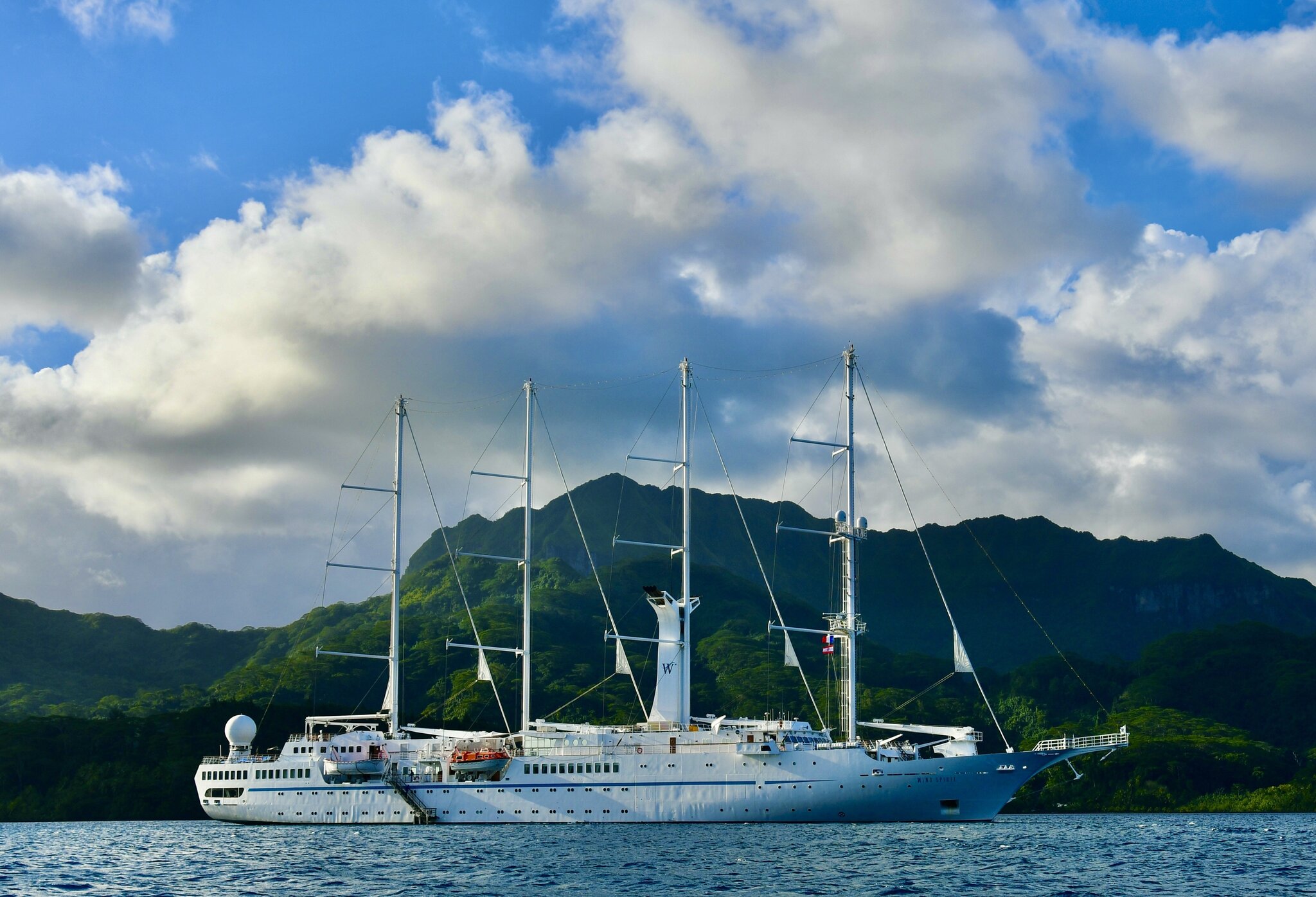 Kreuzfahrt: Mit dem Segelschiff durch die Südsee