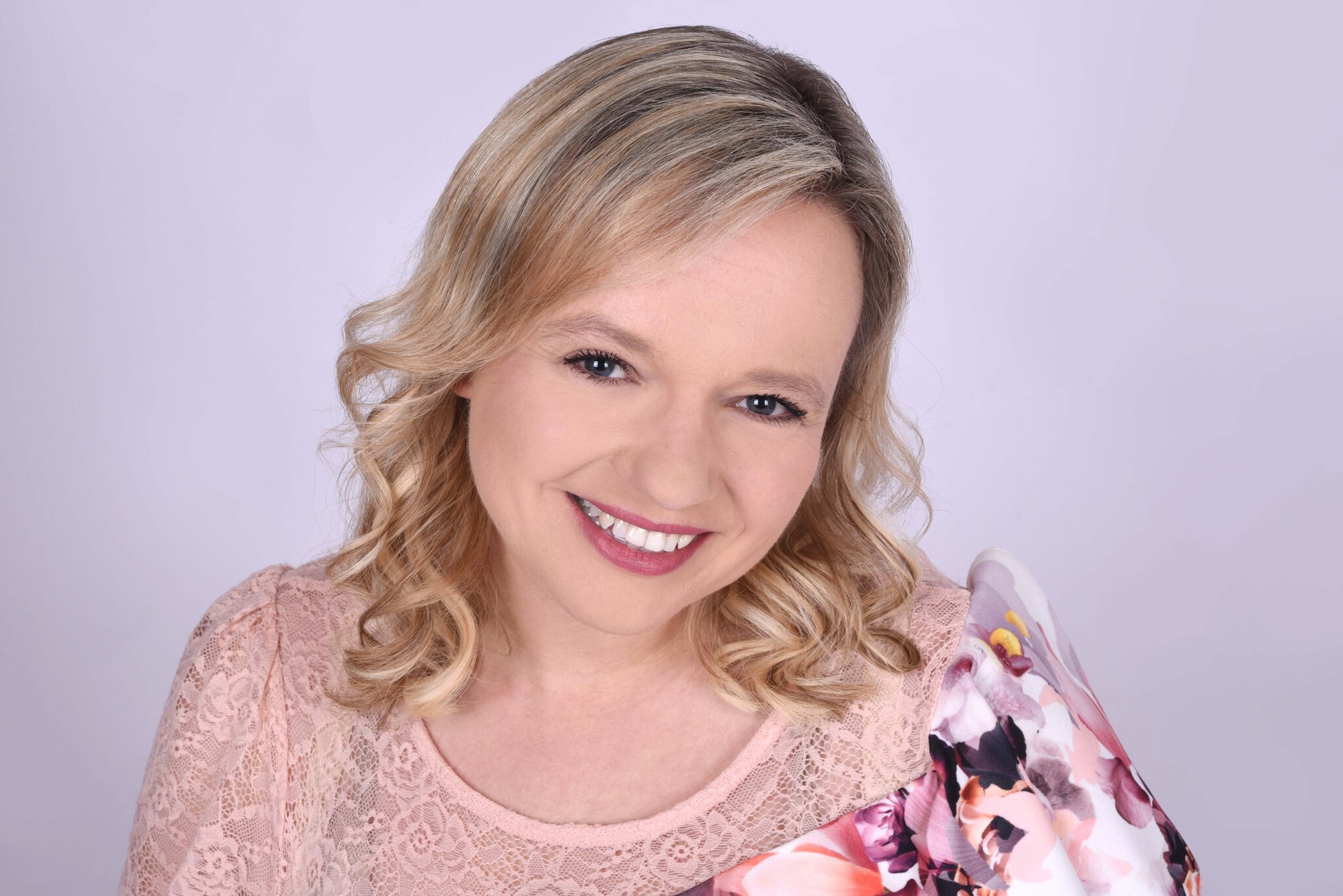 Sabine Elara: Schlager sind ihre Herzensmelodie - Leipzig