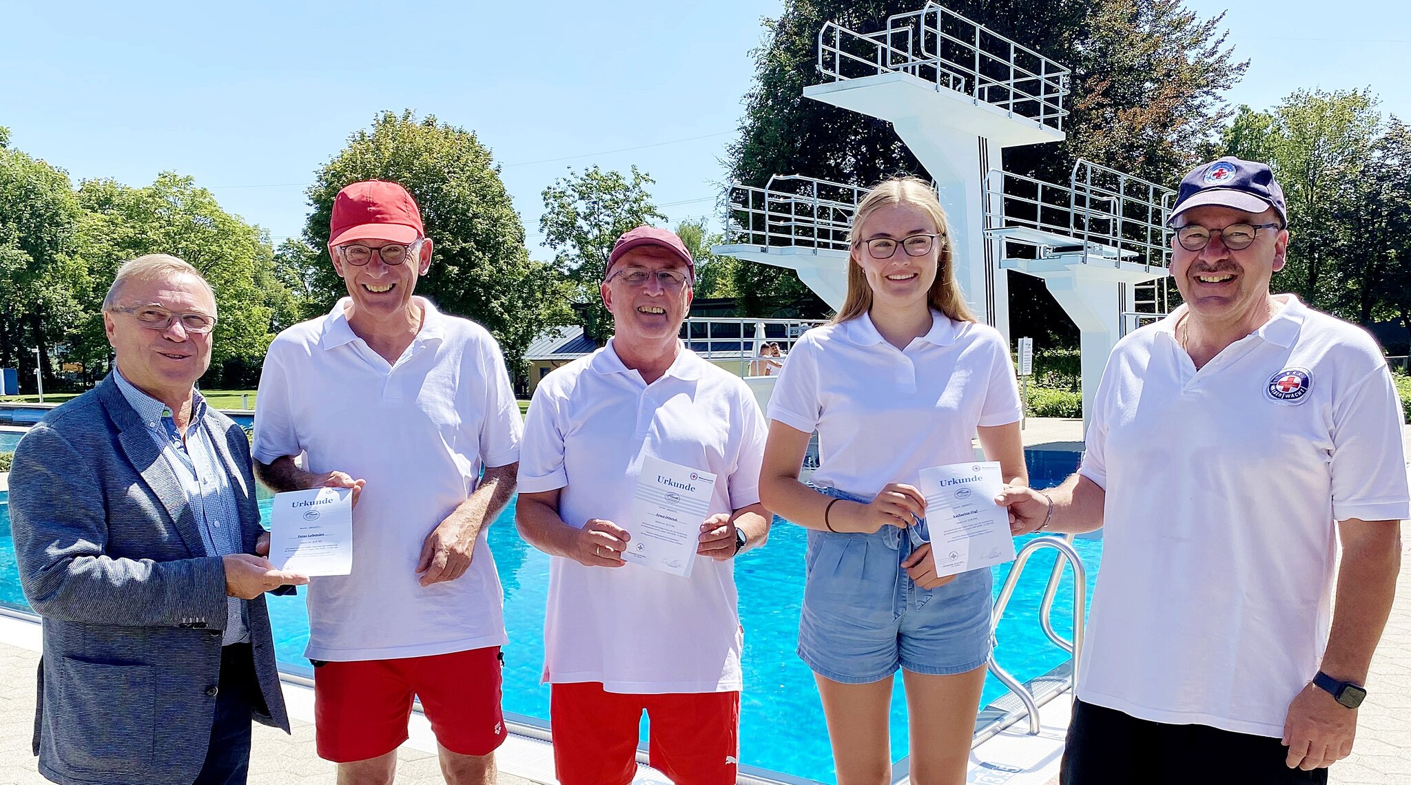 SunSplash: Neue Rettungsschwimmer im Freibad SunSplash - Meitingen