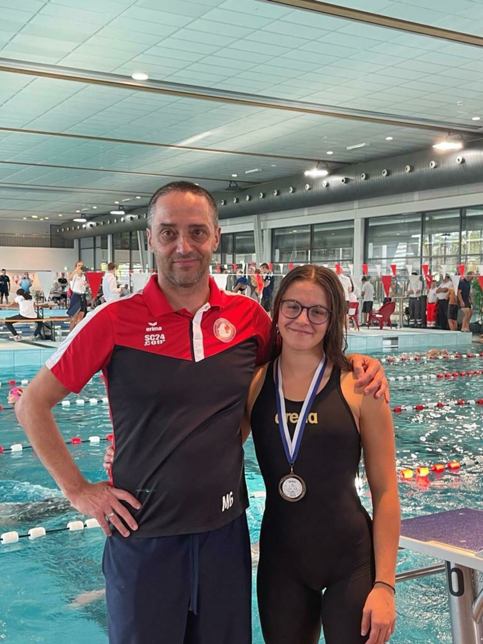 Elena Moreira dos Santos schwimmt in Bayern vorne mit - Neusäß