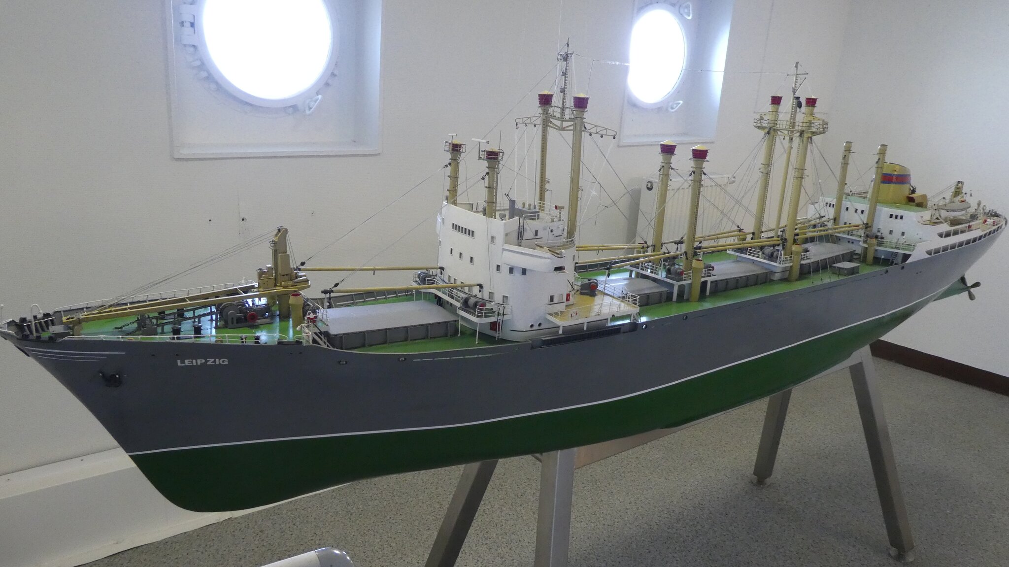 Frachter Leipzig: Modellschiff Leipzig im Schiffsmuseum - Rostock