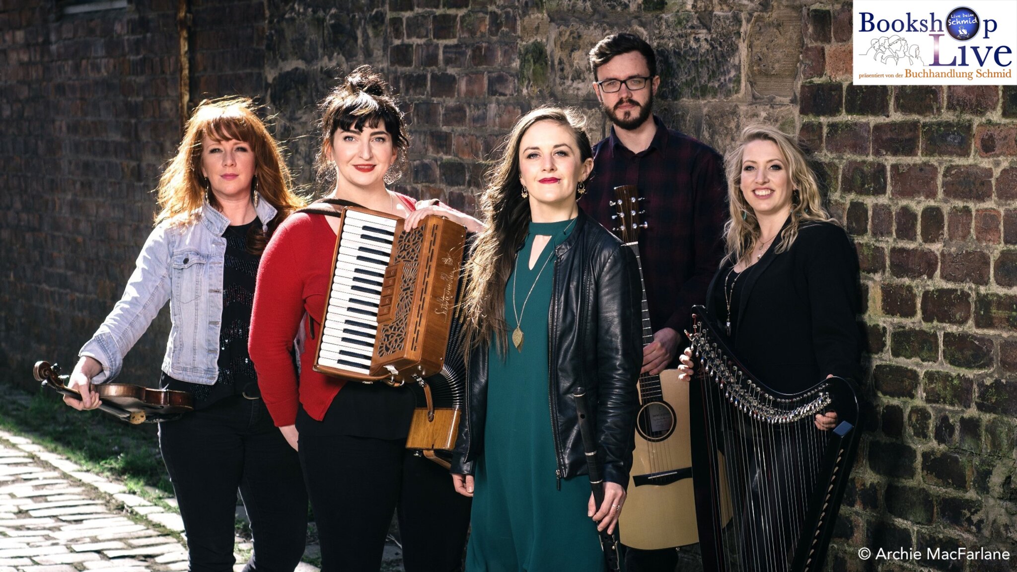 Veranstaltungen & Kultur: BOOKSHOP LIVE: The Outside Track - The ...