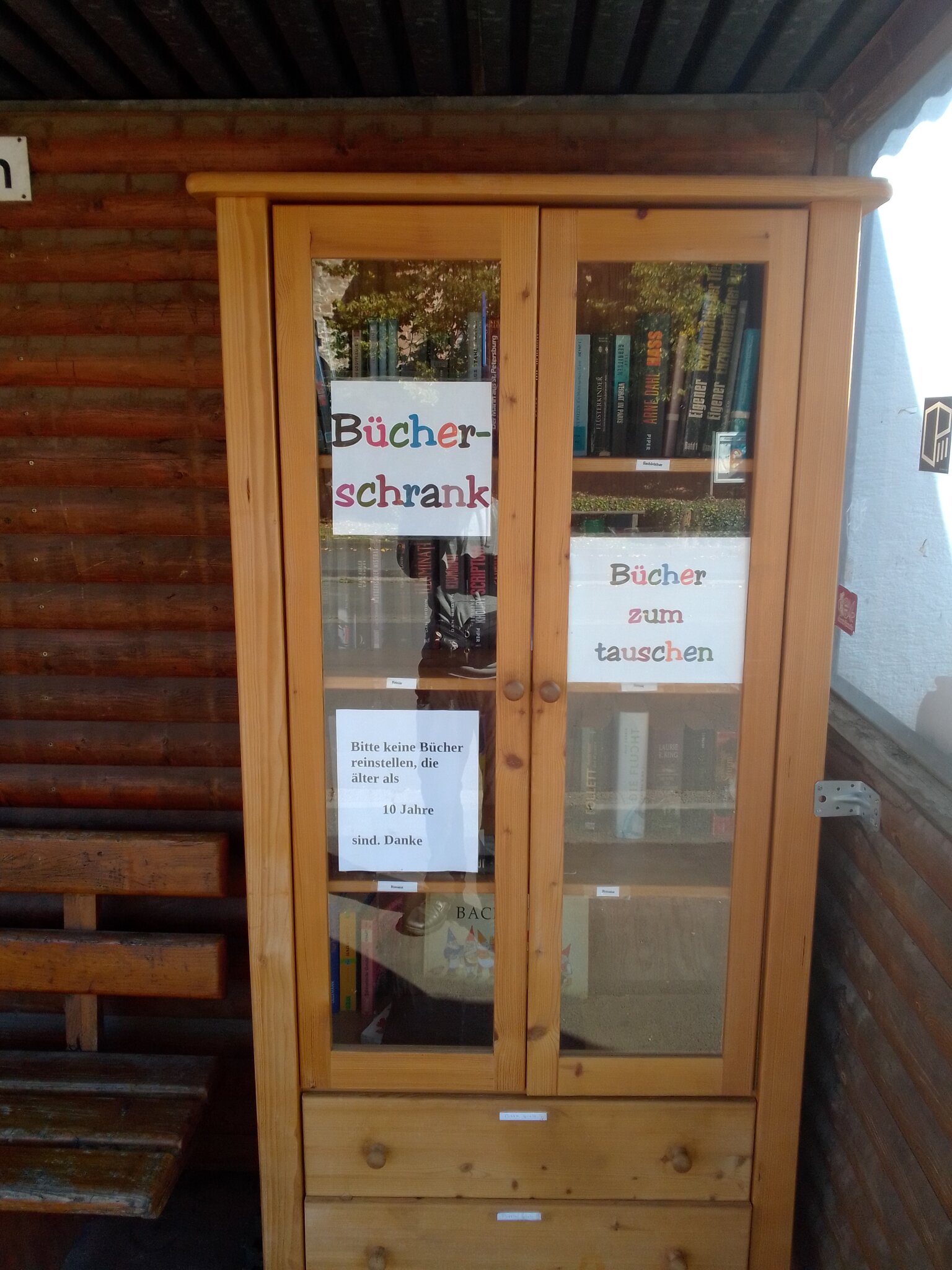 Viel und wenig: Weimar-Wenkbach - Serie: Offene Bücherschränke, 18 ...