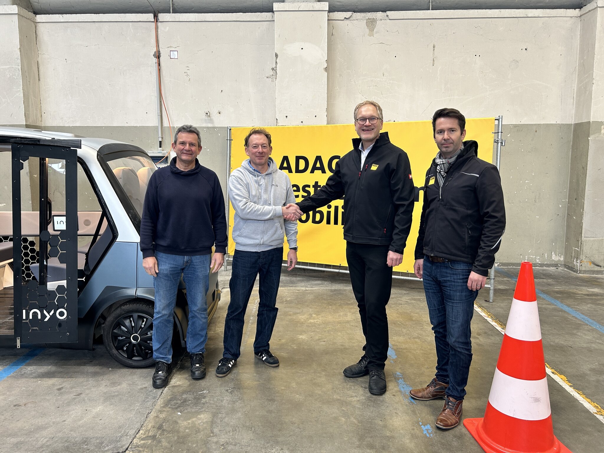 Absichtserklärung ADAC - NeMo.bil unterzeichnet: Modernste Mobilität ...