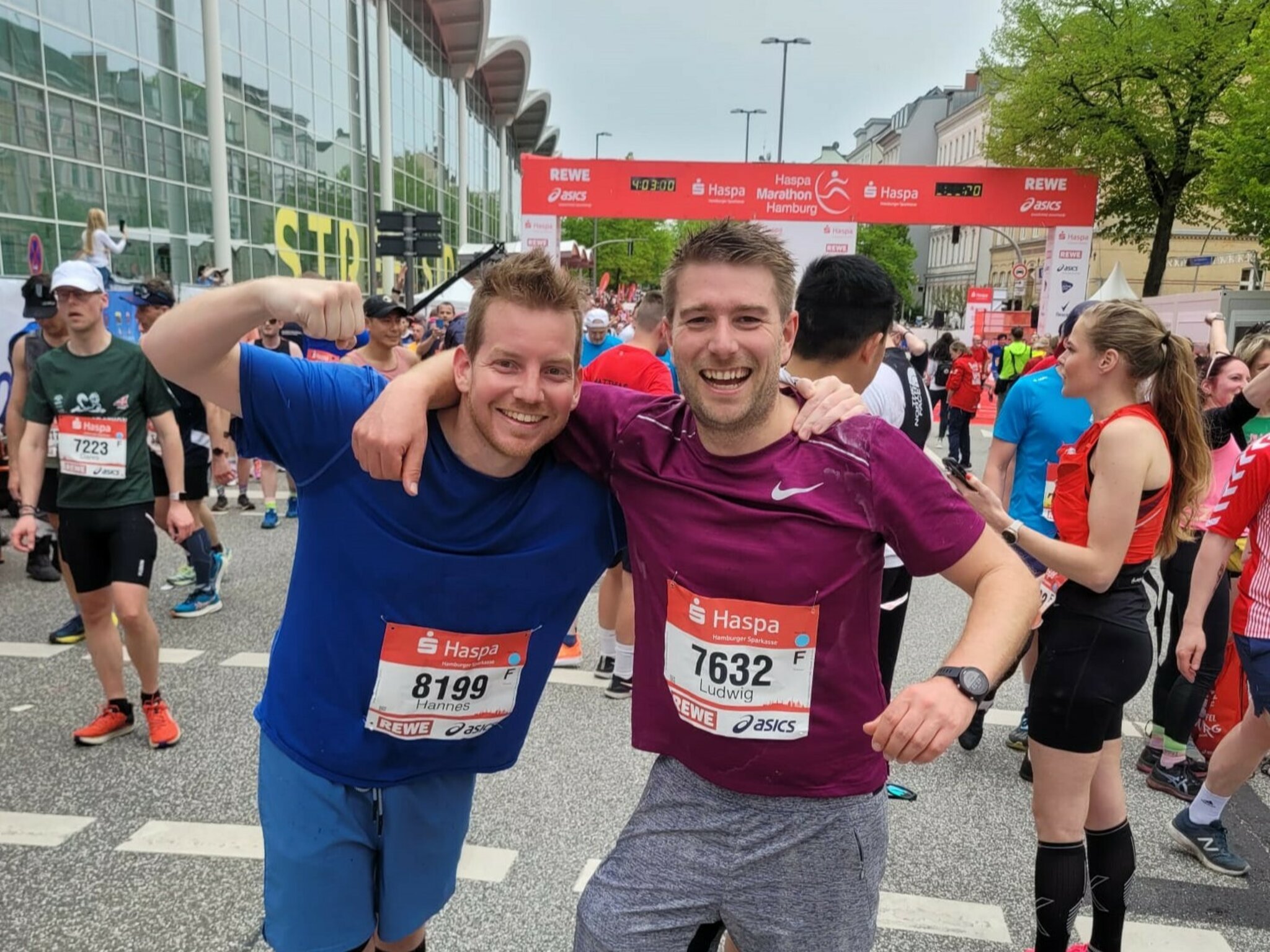 Marathonlauf: Großer sportlicher Erfolg beim Hamburg Marathon 2024 für ...