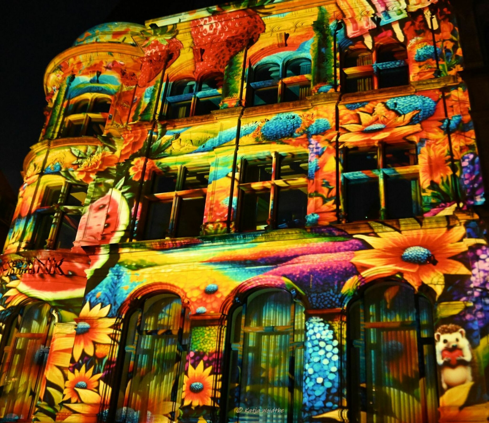 Lichter der City 2025: Lichtkunst rund um die vier Jahreszeiten in ...